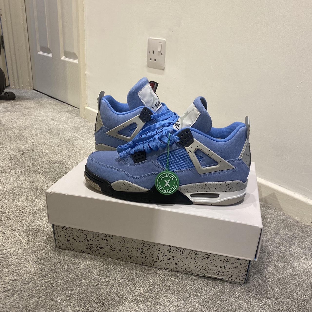 Nike Men's Blue Trainers | Depop