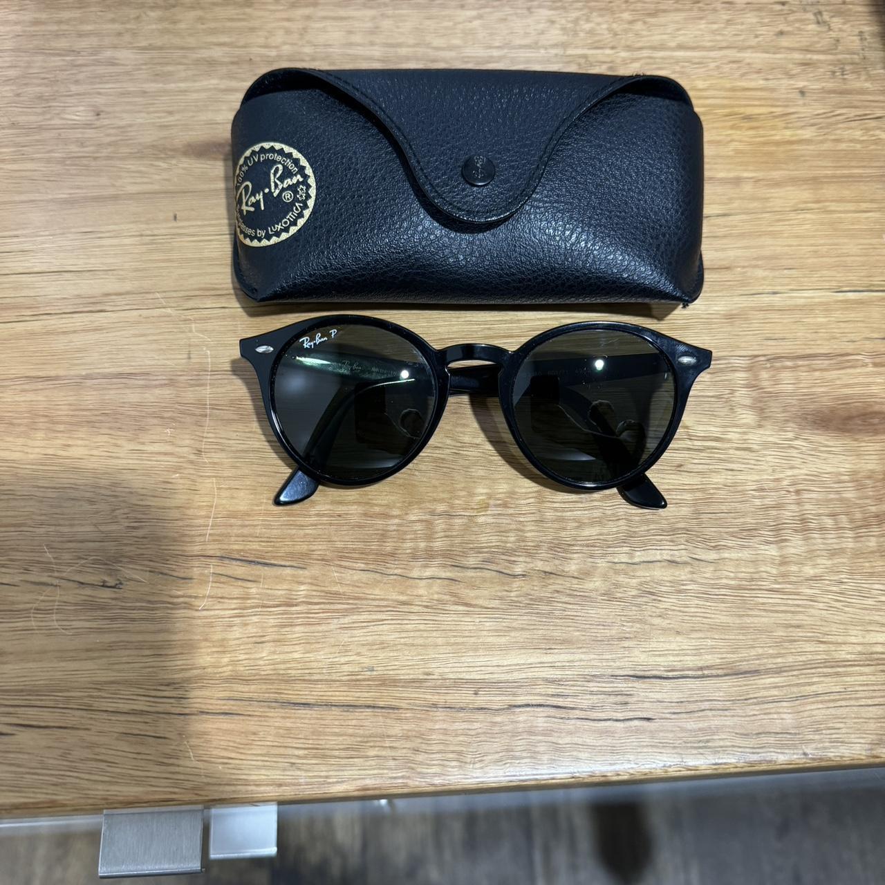 Ray-Ban sunnies - Depop