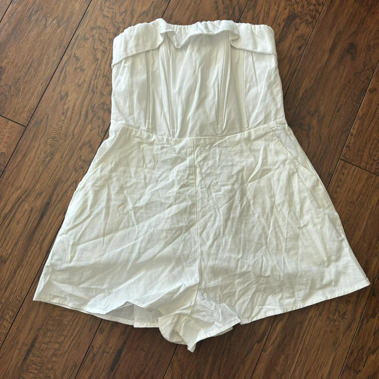 Princess Polly romper NWOT size 0 Cut tag - Depop