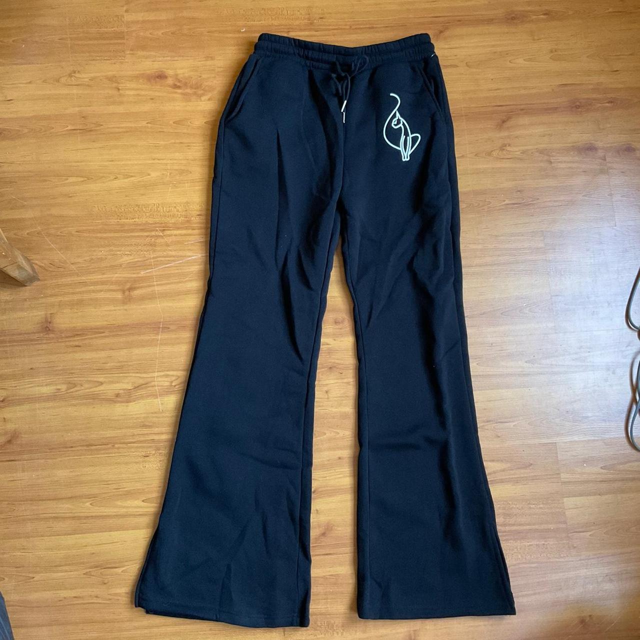 Baby phat sweats NWT size large Waist 14in flat | Depop