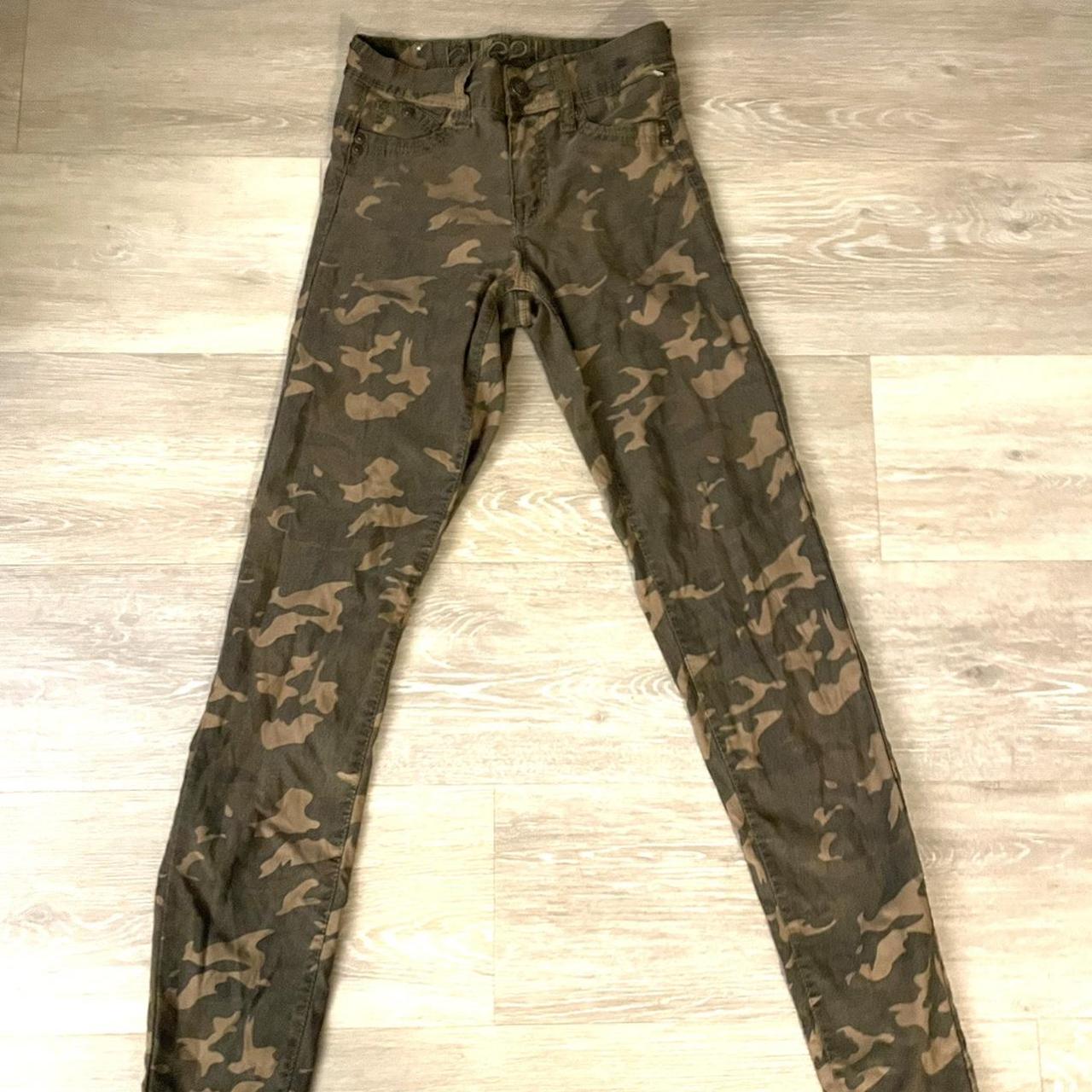Rue 21 Camouflage jeggins. Size XS/1 - Depop
