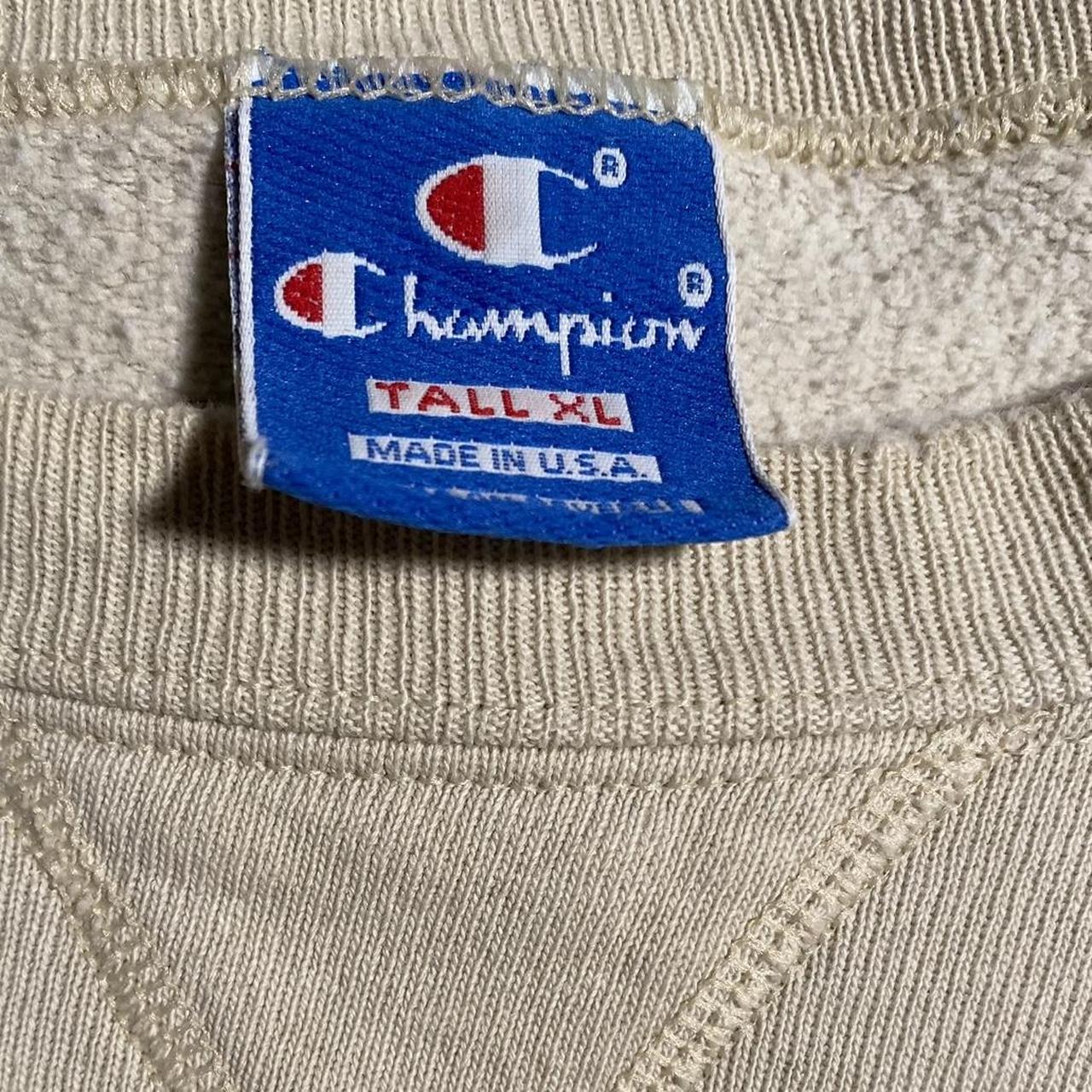 intake 80’s champion no stains, but de stress on... - Depop