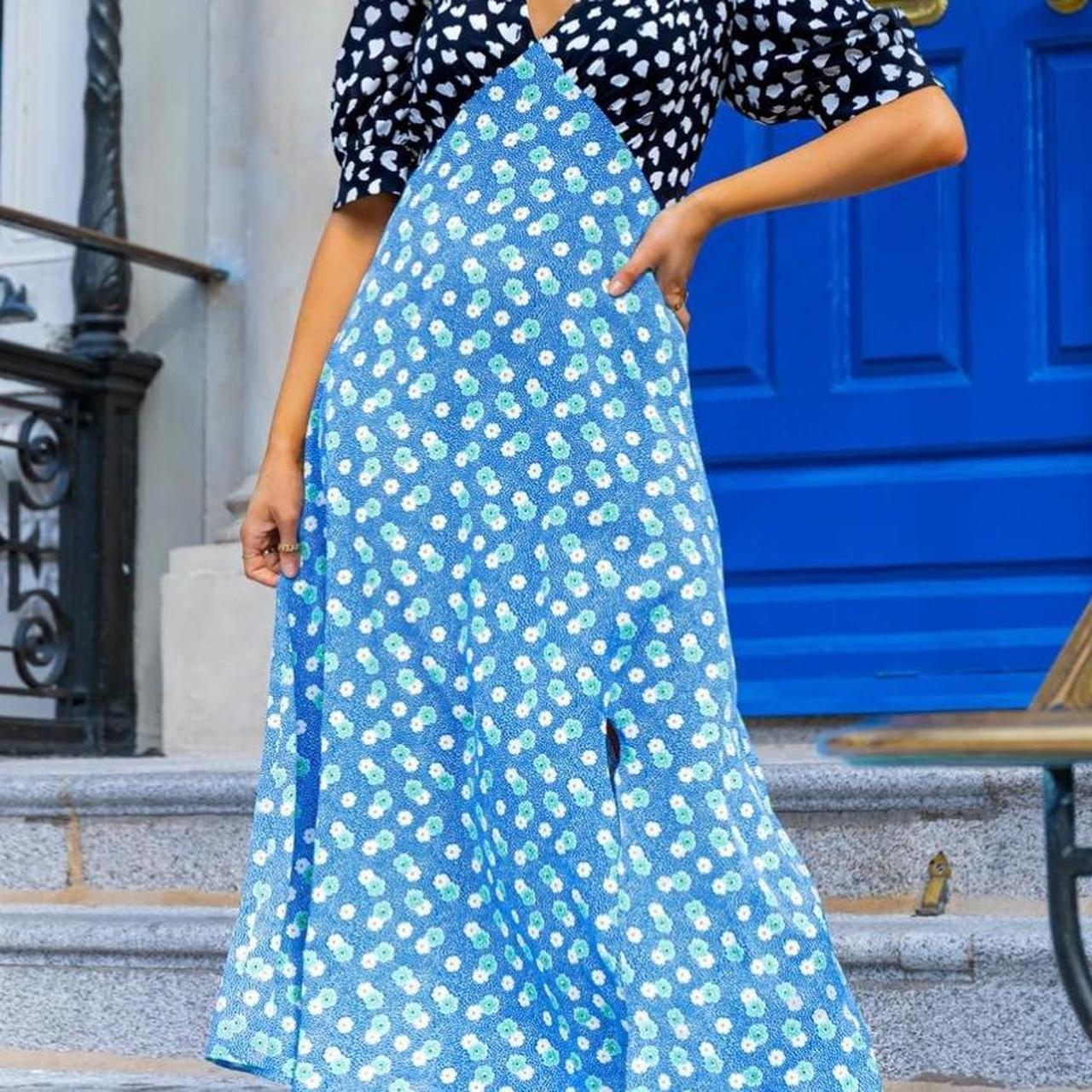 Emily&Me mixed print dress in great condition only... - Depop