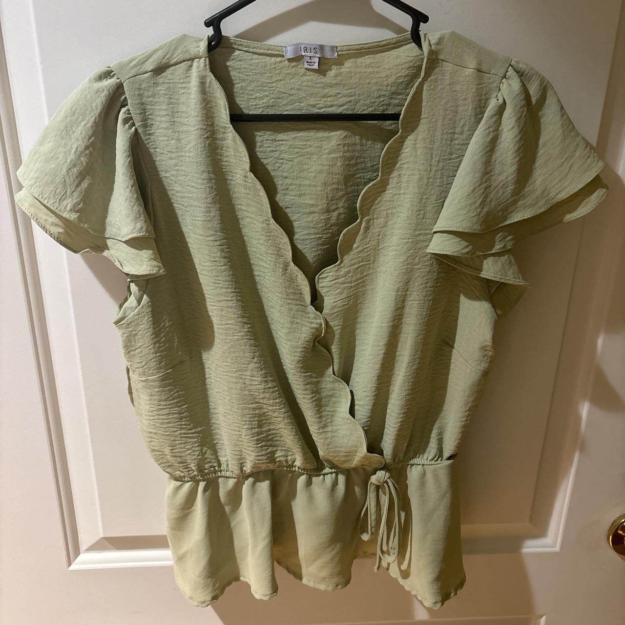 super cute fairy core top! 💚 size L msg me with any... - Depop
