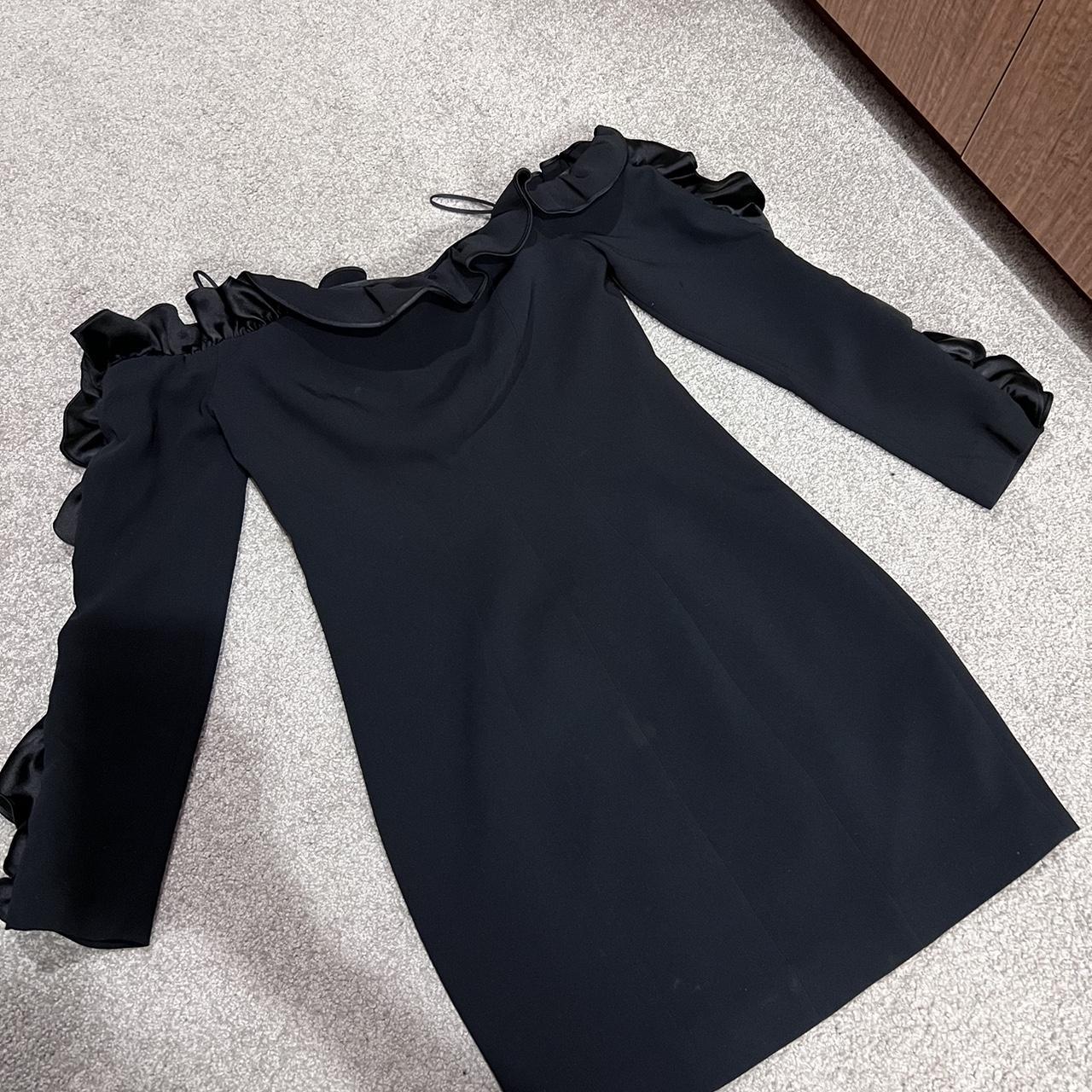 CINQ À SEPT off-shoulder mini dress US4/AU8 Never... - Depop