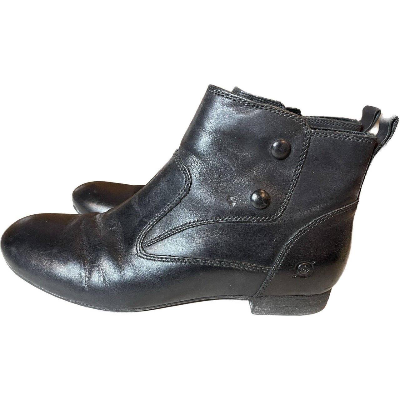 Born Women's Black Boots | Depop