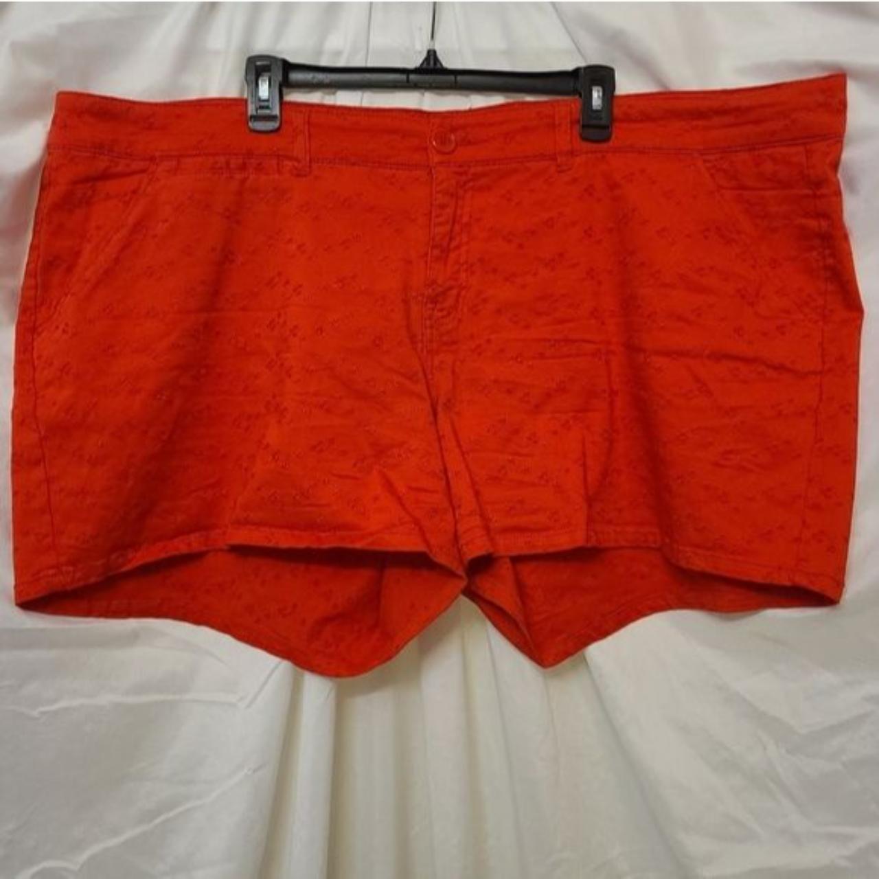 TORRID | Red Eyelet Shorts | Size 26 These shorts... - Depop