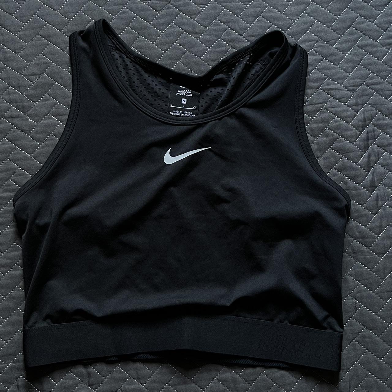 Nike Hypercool Athletic Top Size S Nike, Gym,... - Depop