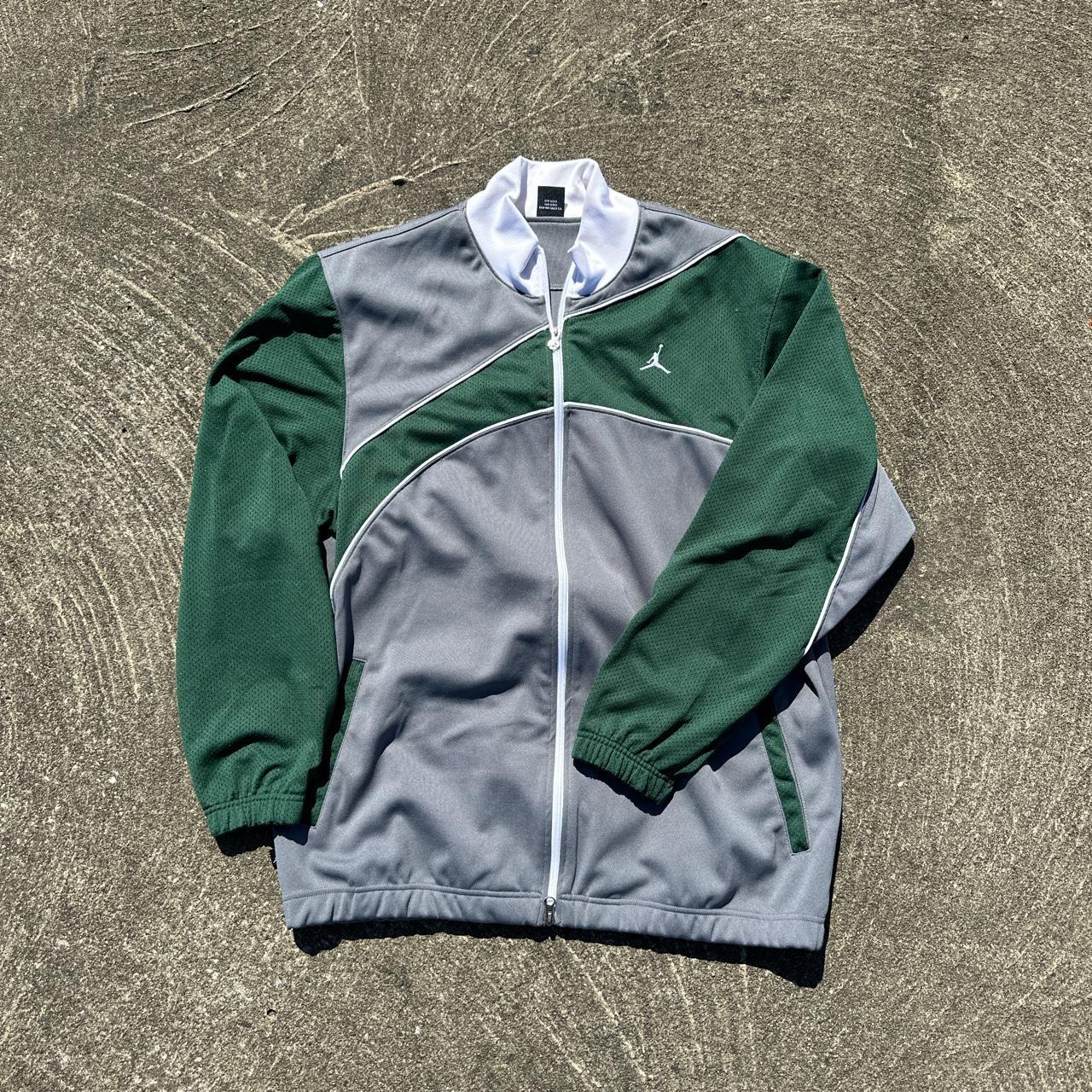 Jordan Zip Up great shape / some cool mesh / size L - Depop
