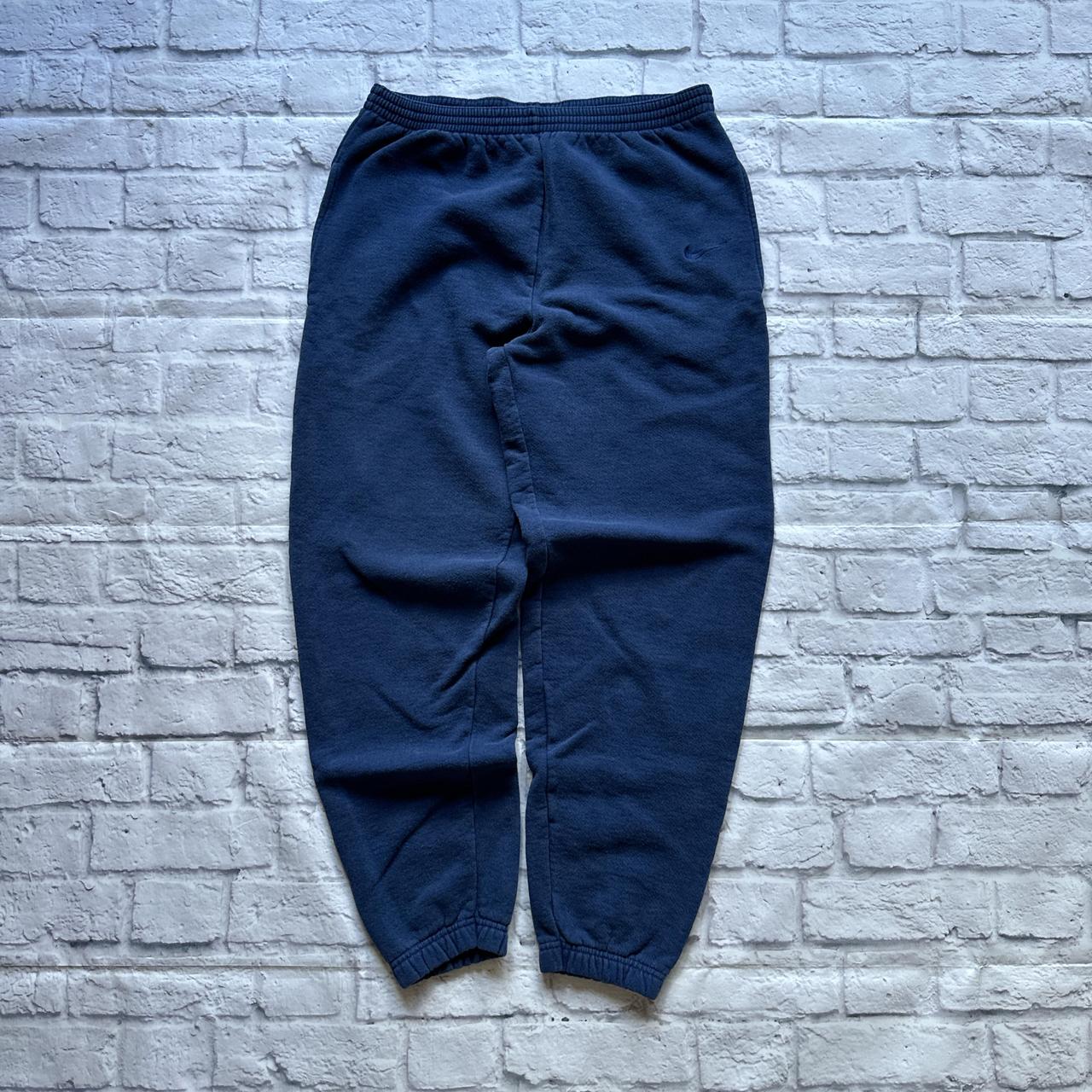 90s Nike Sweats nice navy color / no flaws / size... - Depop