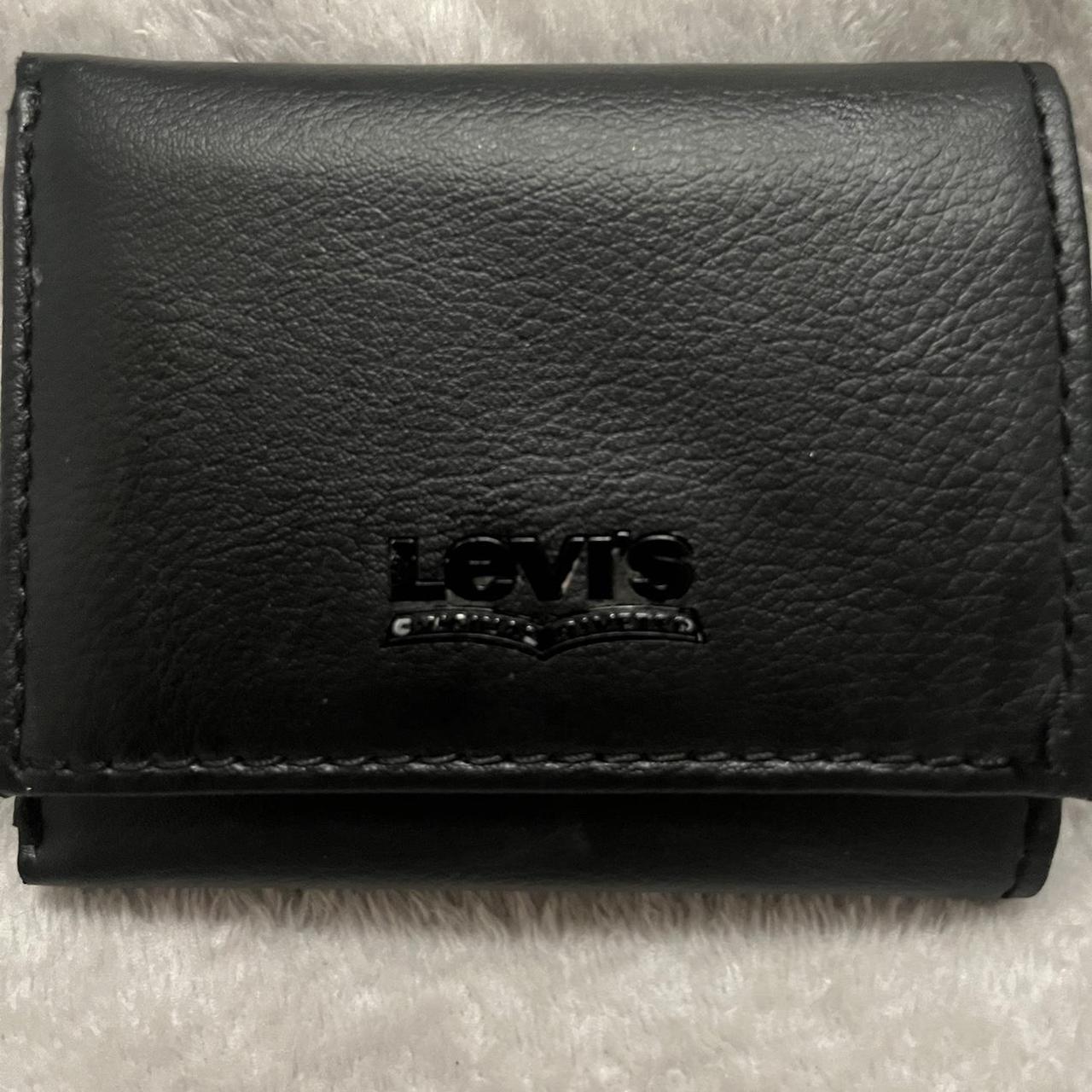 basic black levis leather wallet with 6 card holders... - Depop