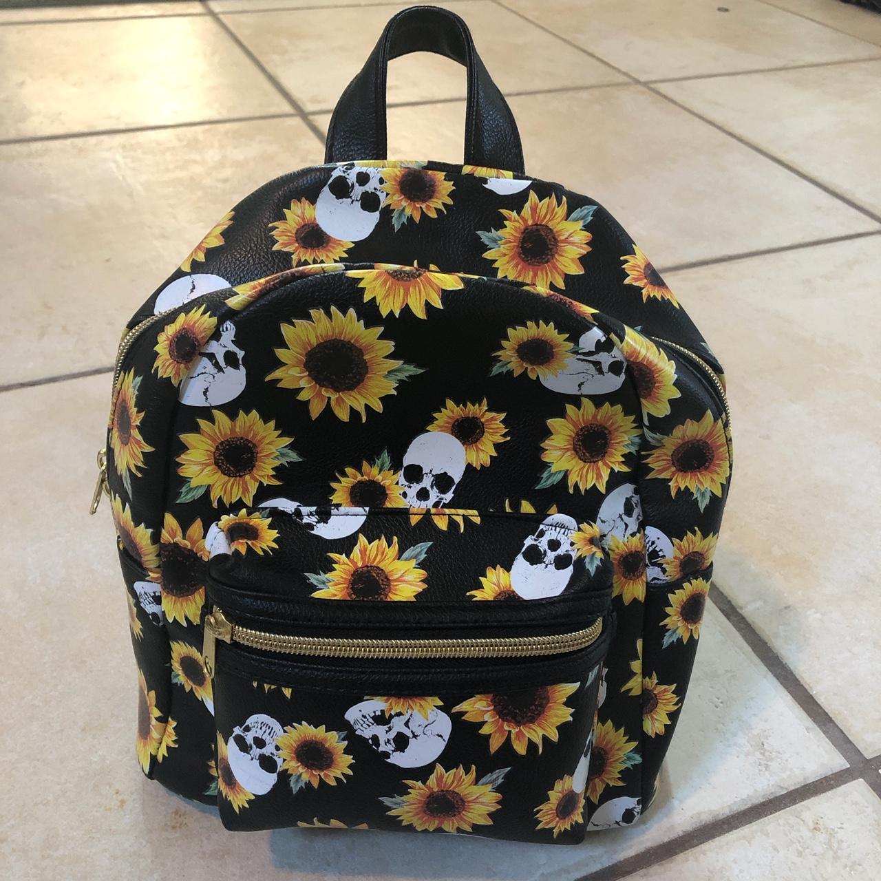 Hot Topic Women's Black and Yellow Bag | Depop