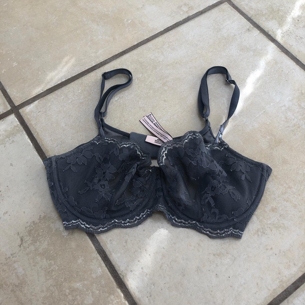 Victoria’s Secret 34DD lace bra/lingerie Size US... - Depop