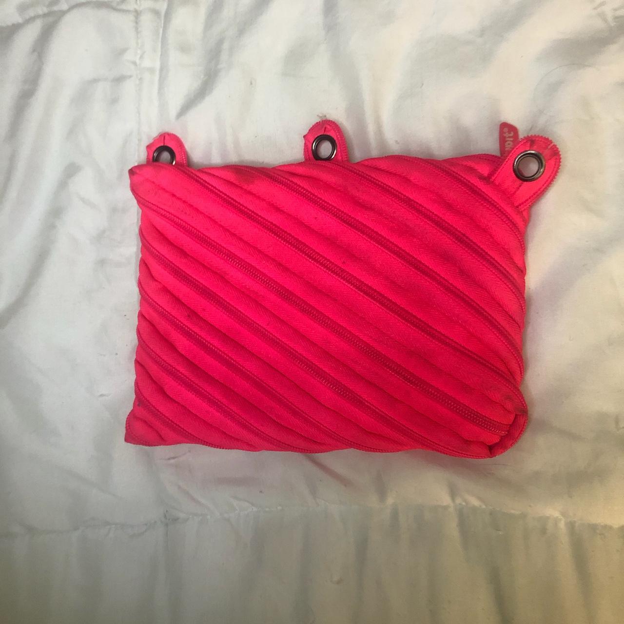 pink zipit - Depop