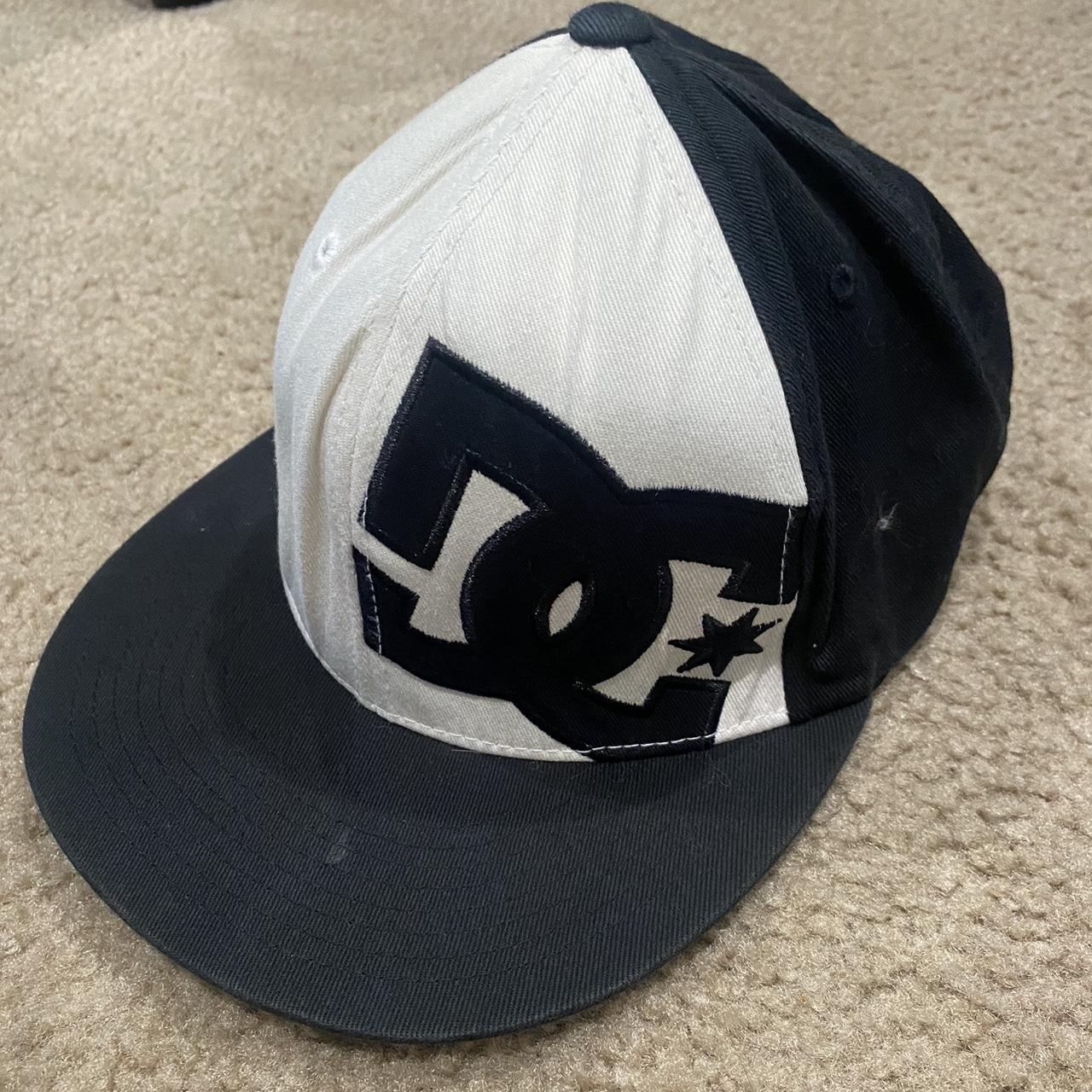 dc shoes fitted hat #y2k #grunge #skater #dcshoes... - Depop