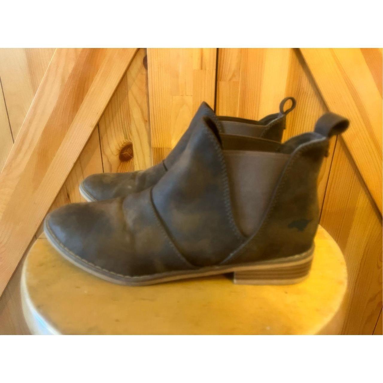 Rocket Dog Women's Maylon Chelsea Boots brown size 7... - Depop