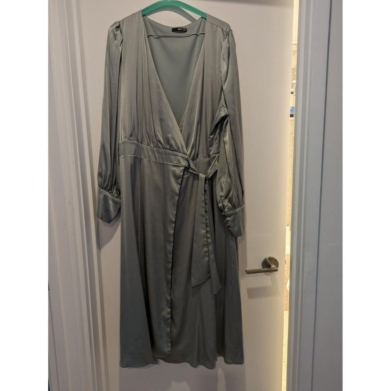Tfnc London Bridesmaid Dress Size 20 Plus Size... | Depop