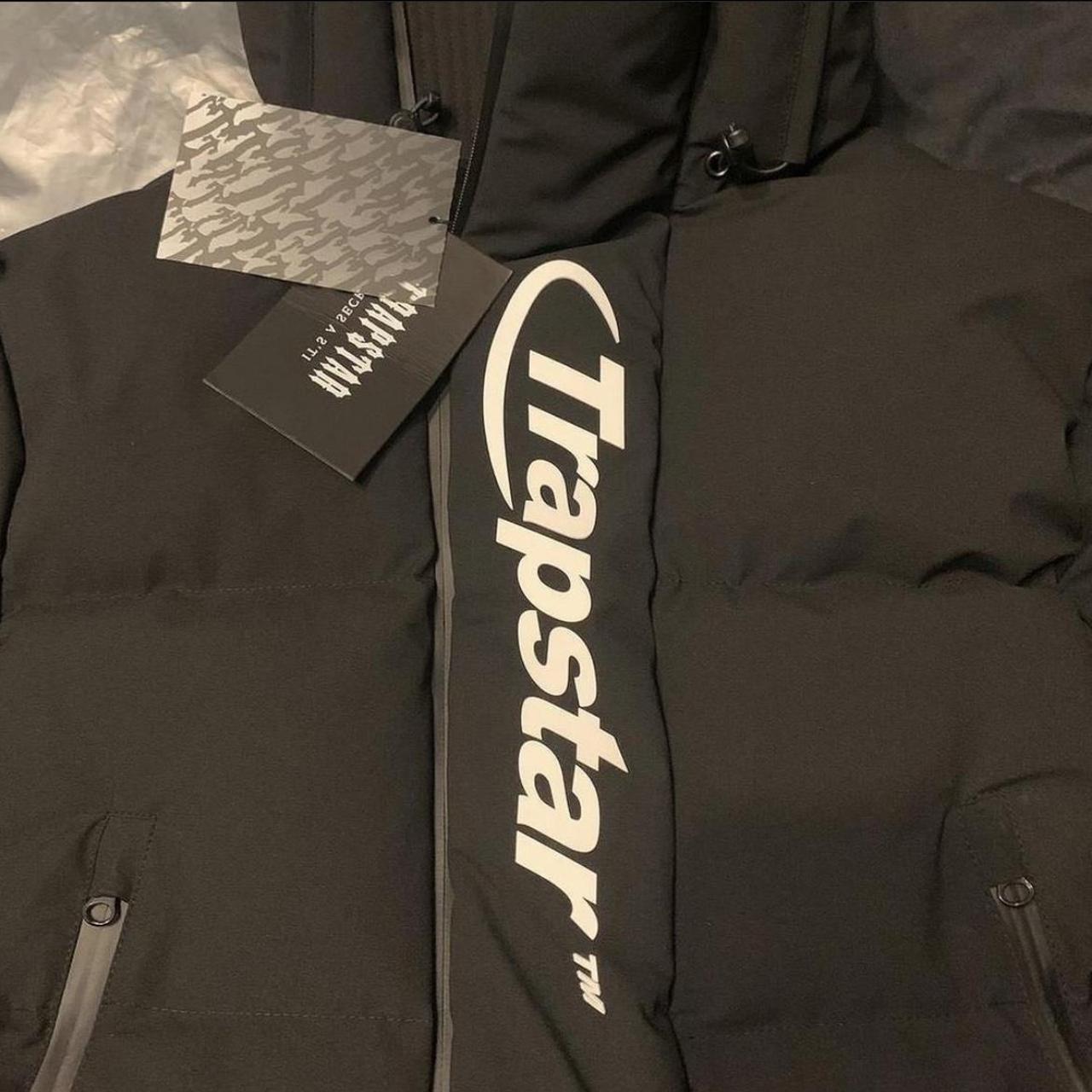 Trapstar hyperdrive technical puffer size medium... - Depop