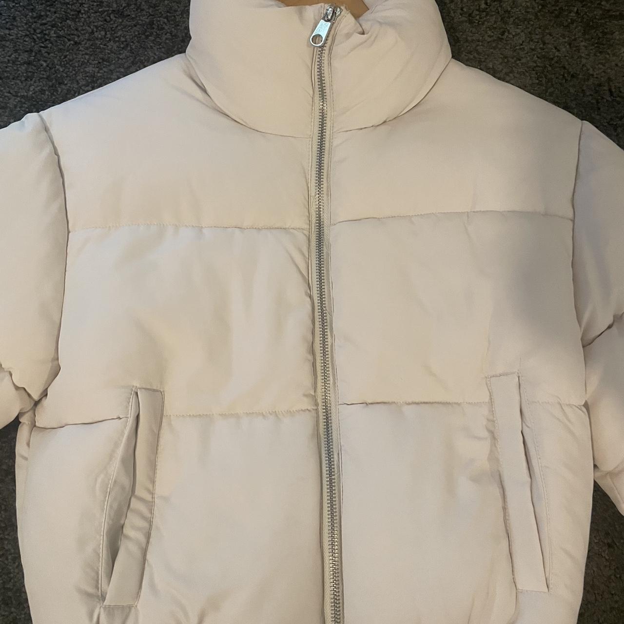 cream supre cropped puffer jacket , size 2xs , never... - Depop