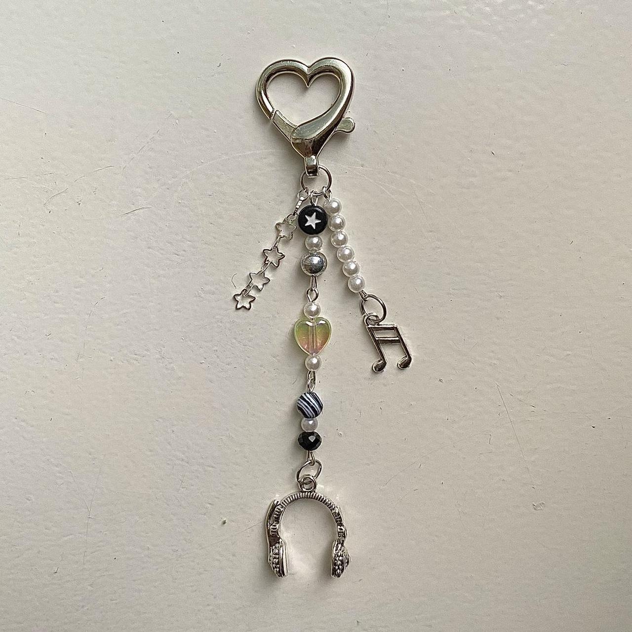 Headphone keychain 🎧 °｡⋆⸜ Lots of freebies... - Depop