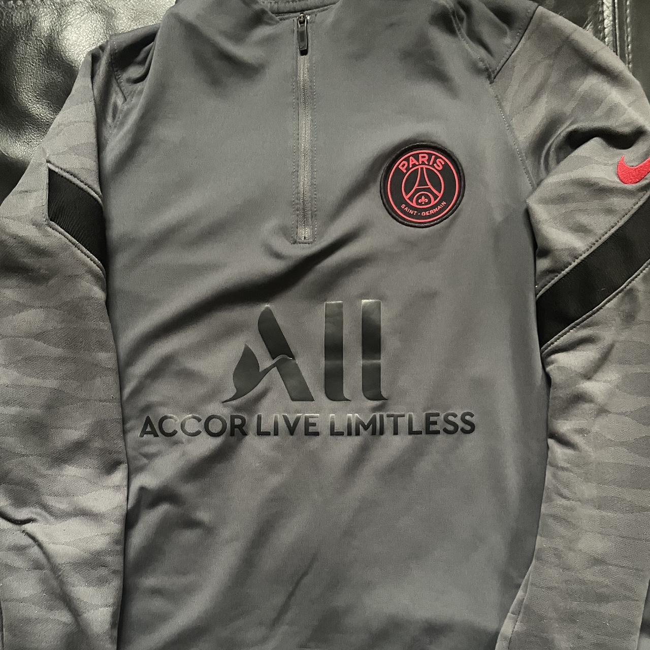 Nike PSG Dri fit - Depop