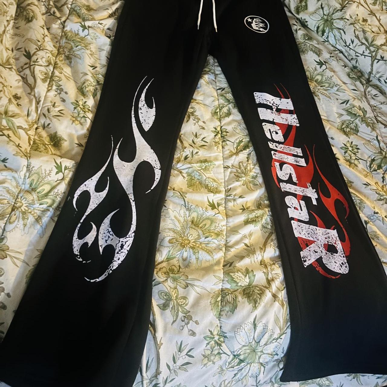 Size Small Never worn Men’s HellStar Pants - Depop