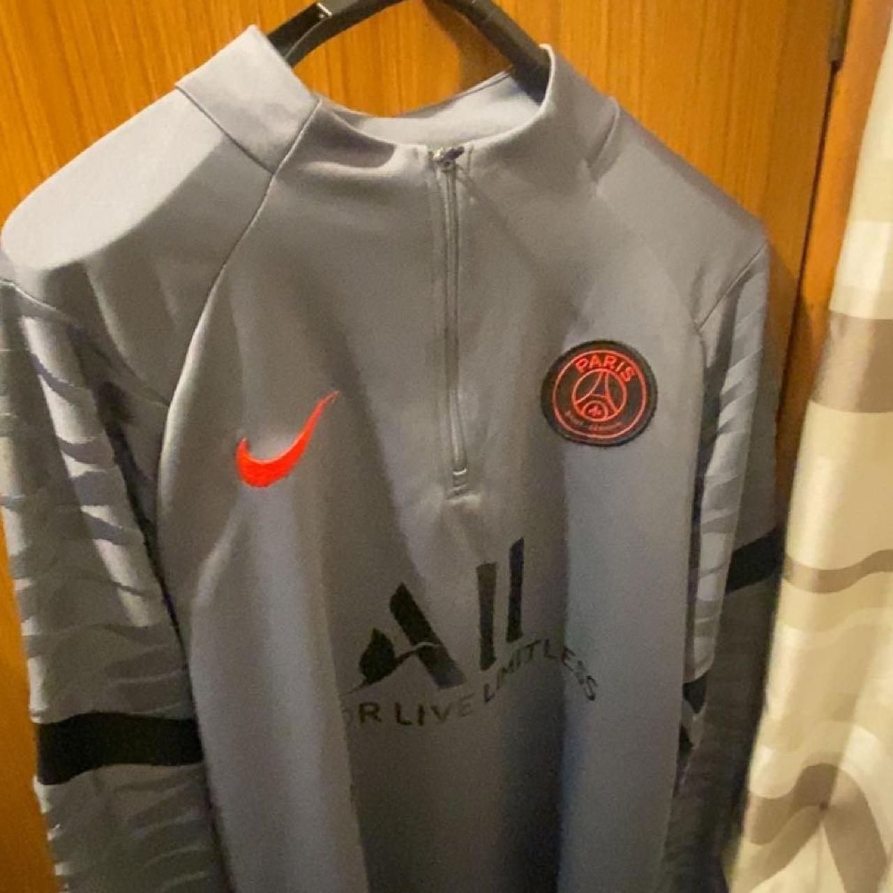 Psg tracksuit top - Depop
