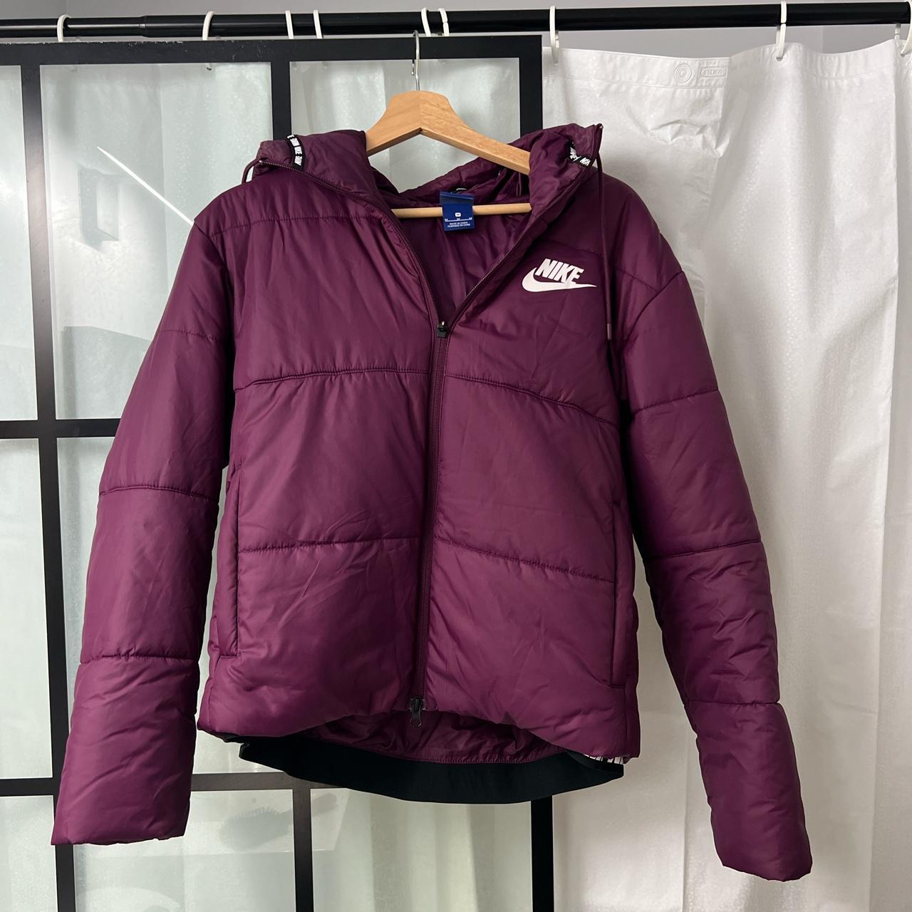 nike puffer jacket women’s Medium - Depop