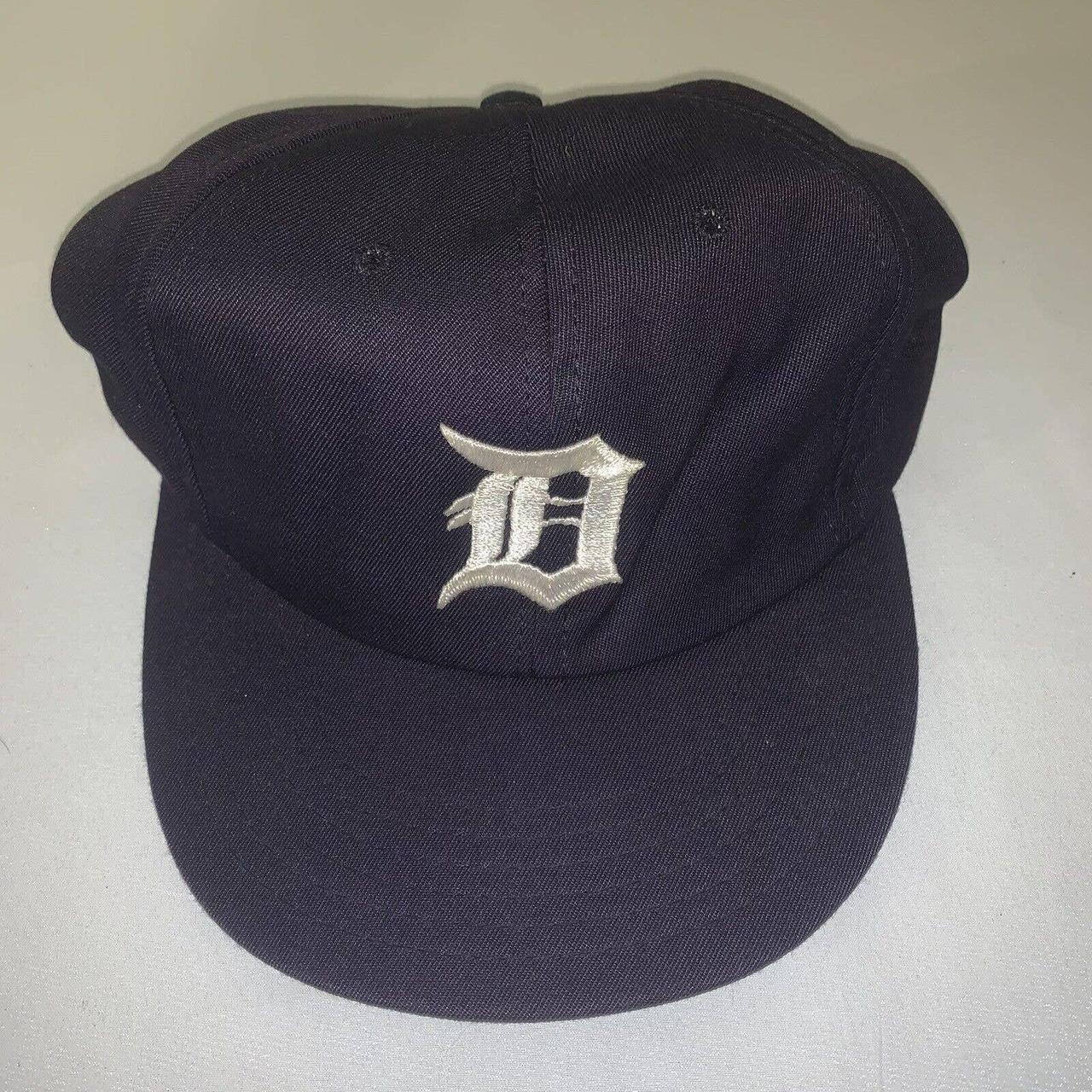 Vintage 80/90s MLB Detroit Tigers Annco Stretch... - Depop