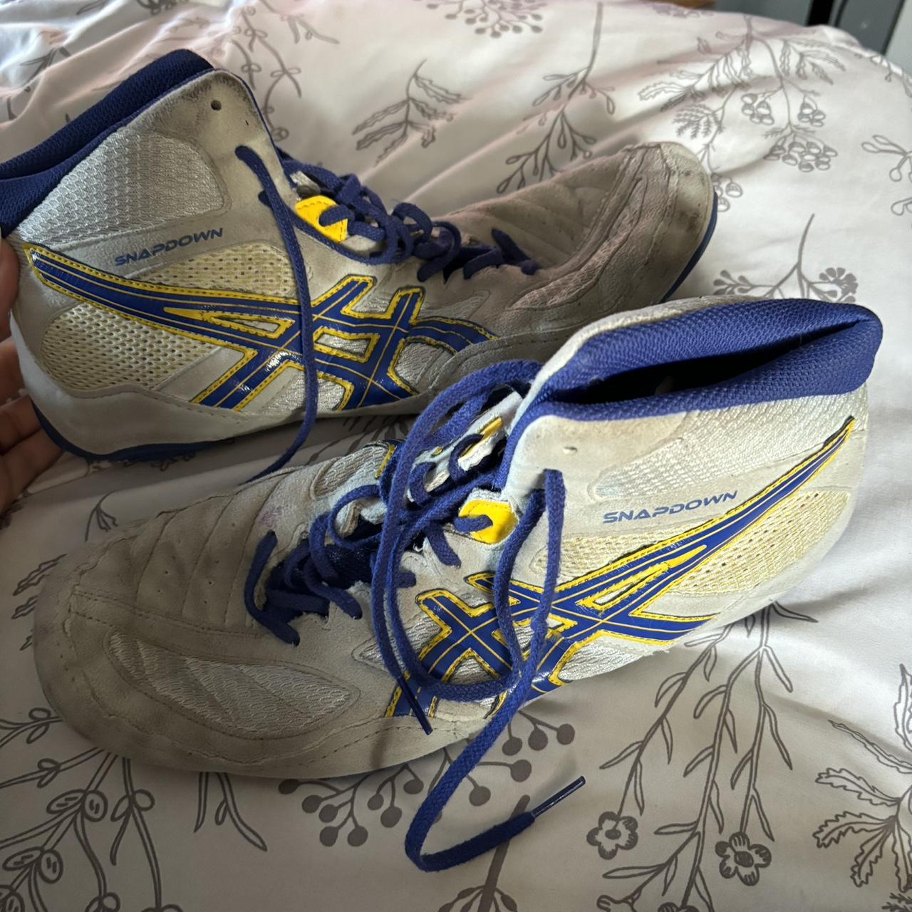 Wrestling shoes worn but loved size 10 1/2 - Depop