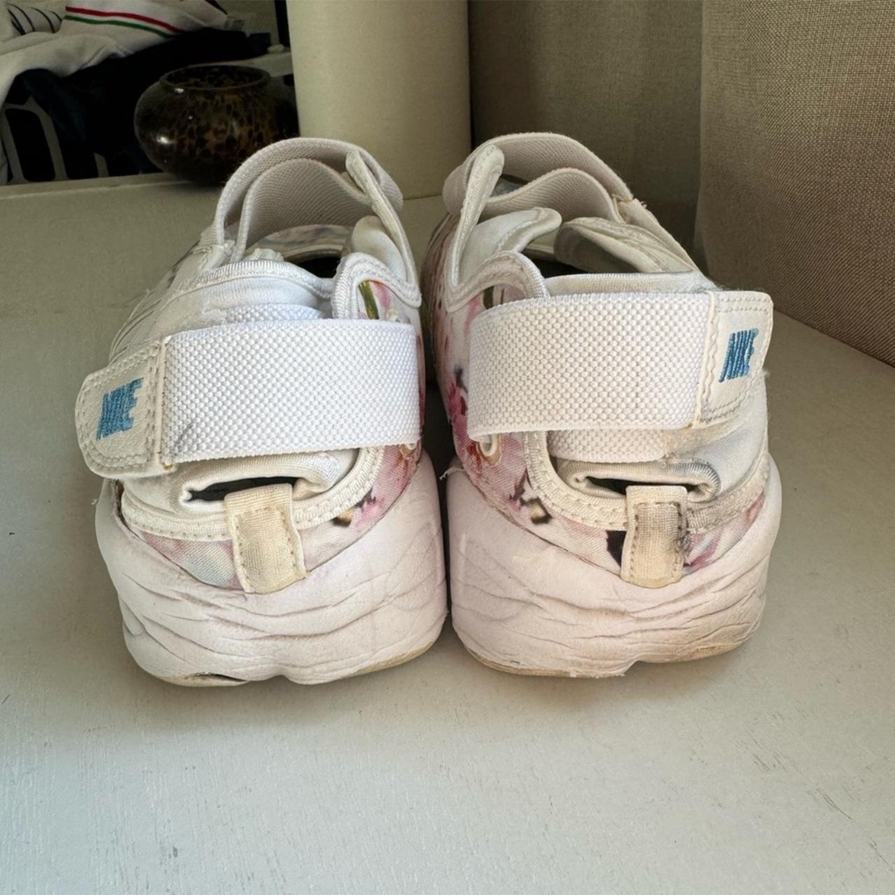 NIKE AIR RIFT tabi trainers NIKE AIR RIFT cherry... - Depop