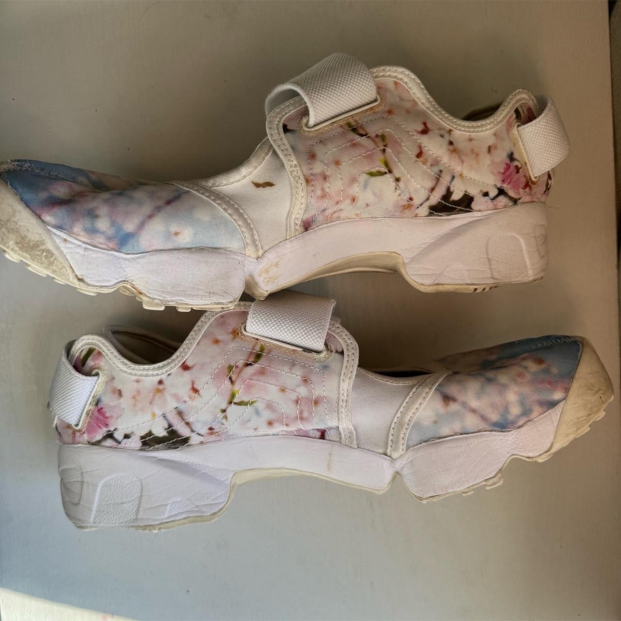 NIKE AIR RIFT tabi trainers NIKE AIR RIFT cherry... - Depop