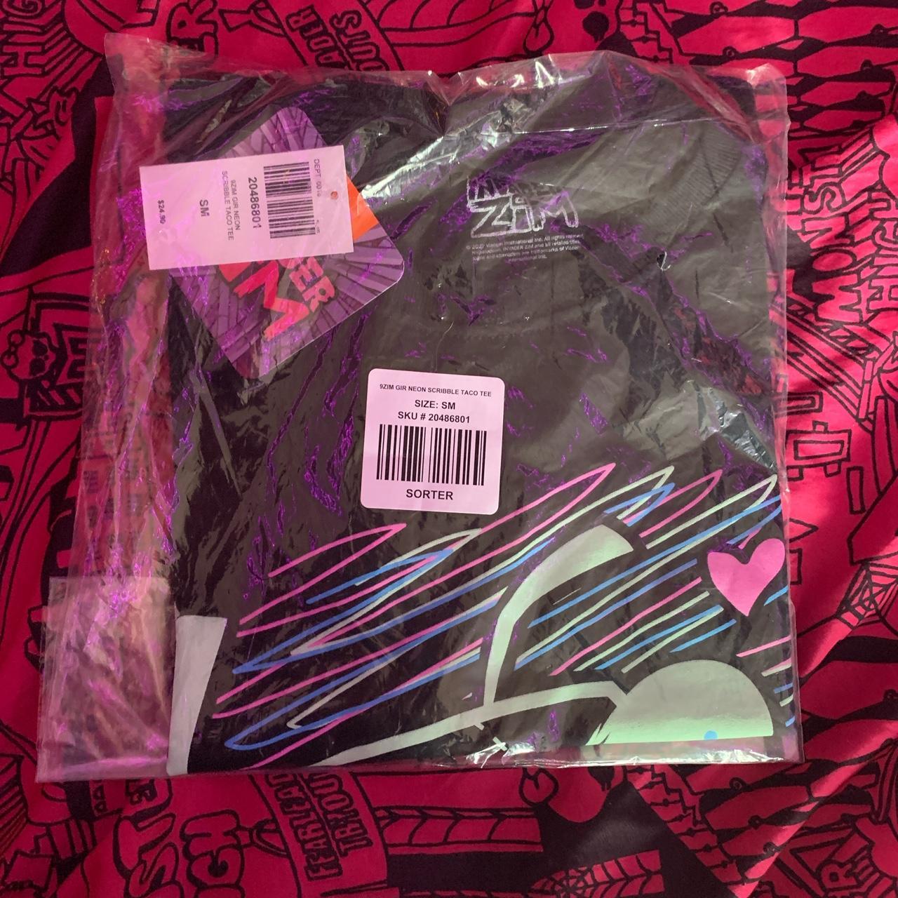 Hot Topic Men's T-shirt | Depop