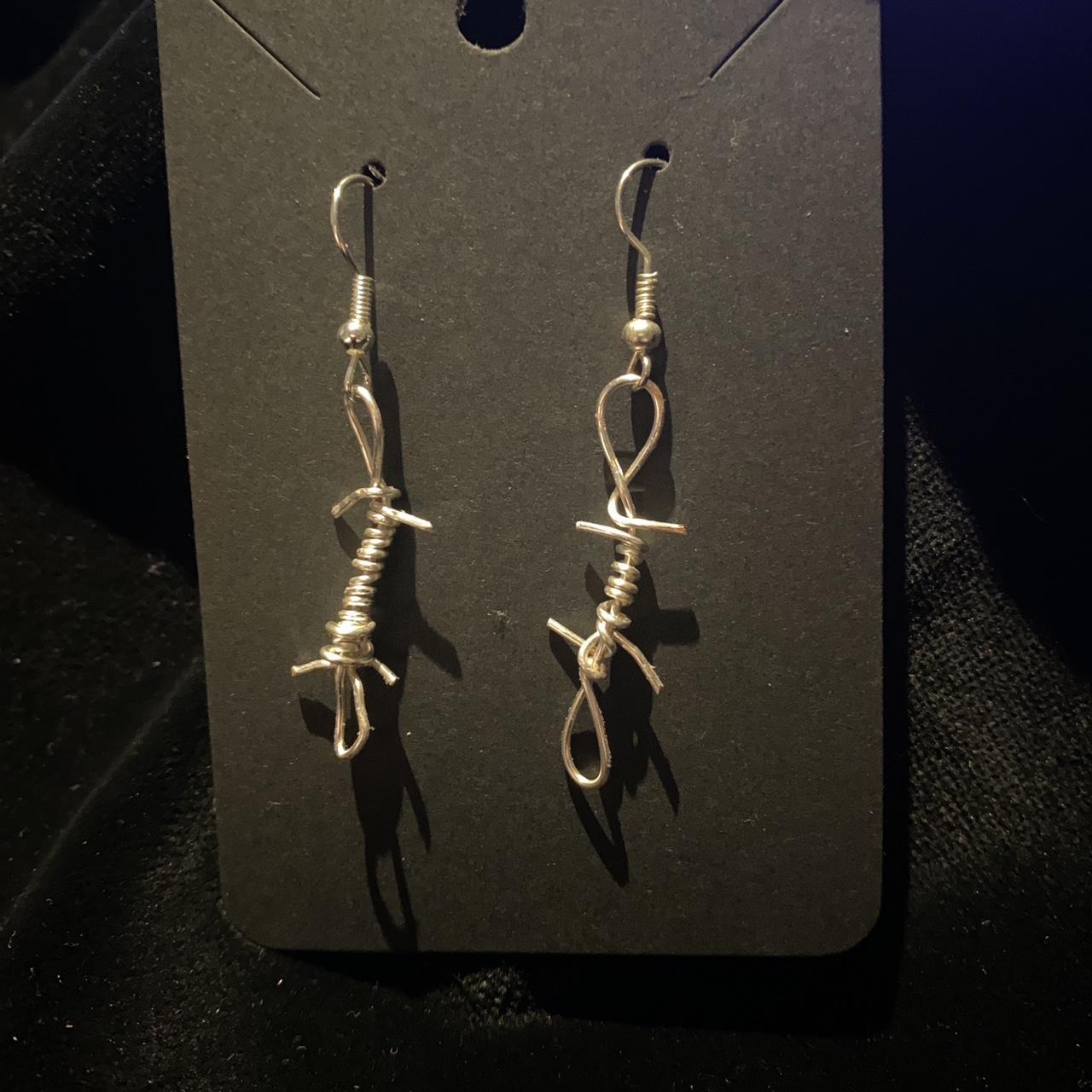 Barbed wire effect handcrafted silver copper wire... - Depop