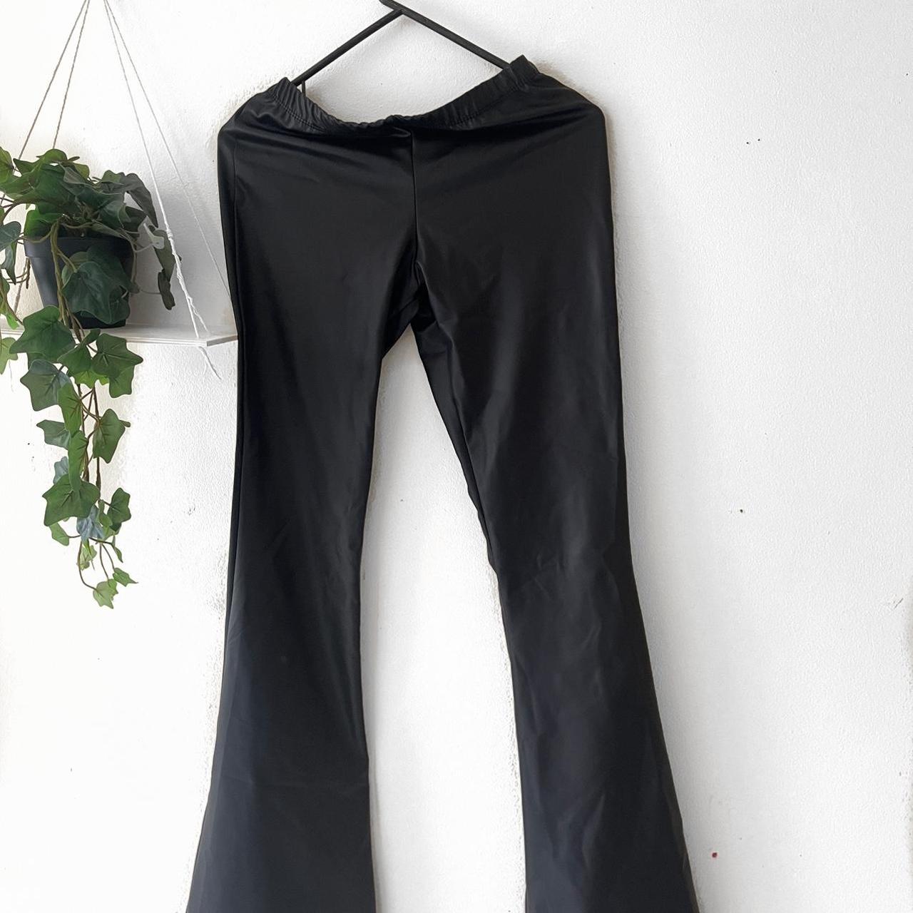 Rainbow Women's Black Leggings | Depop