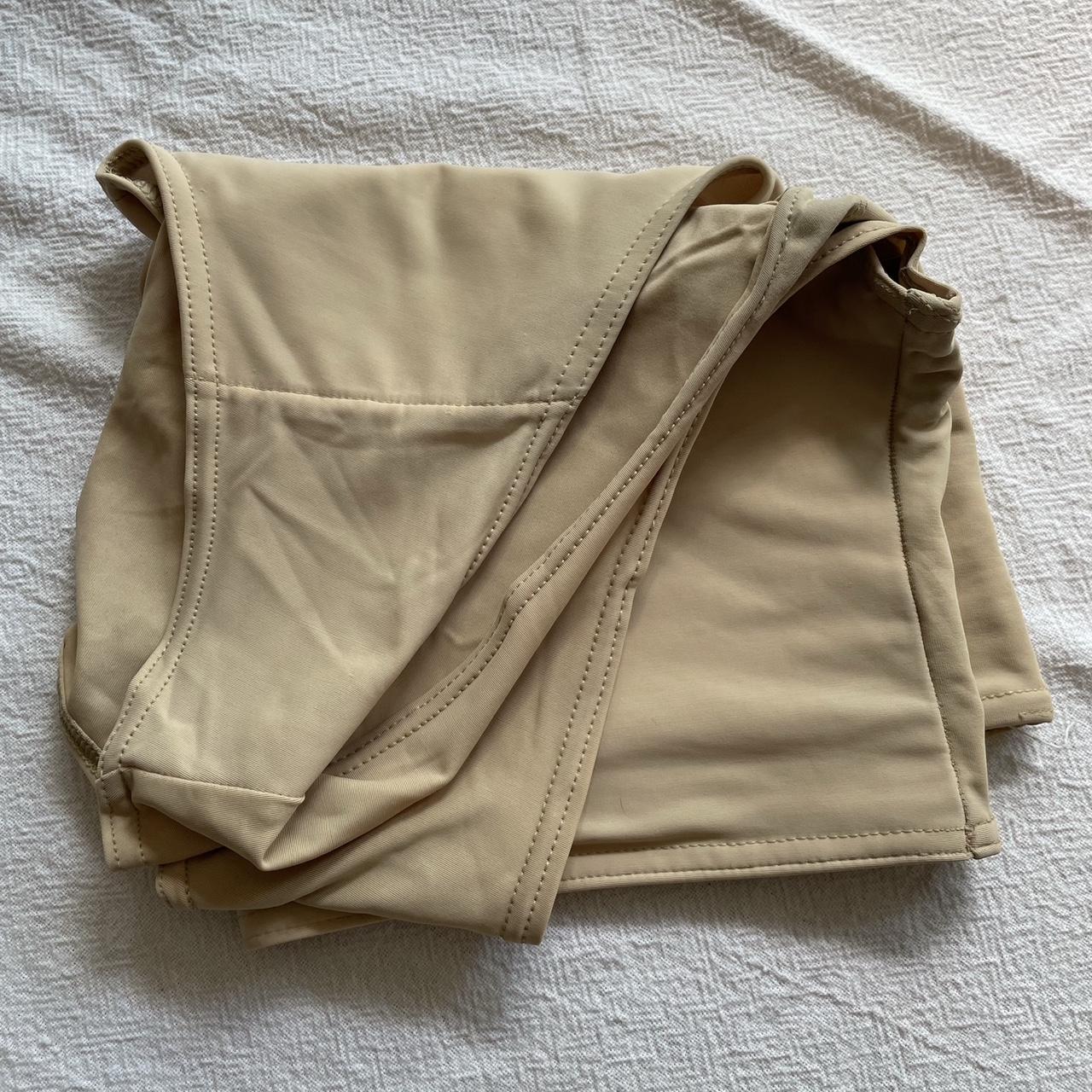 GC2B beige binder. Never worn, comfy and true to... - Depop