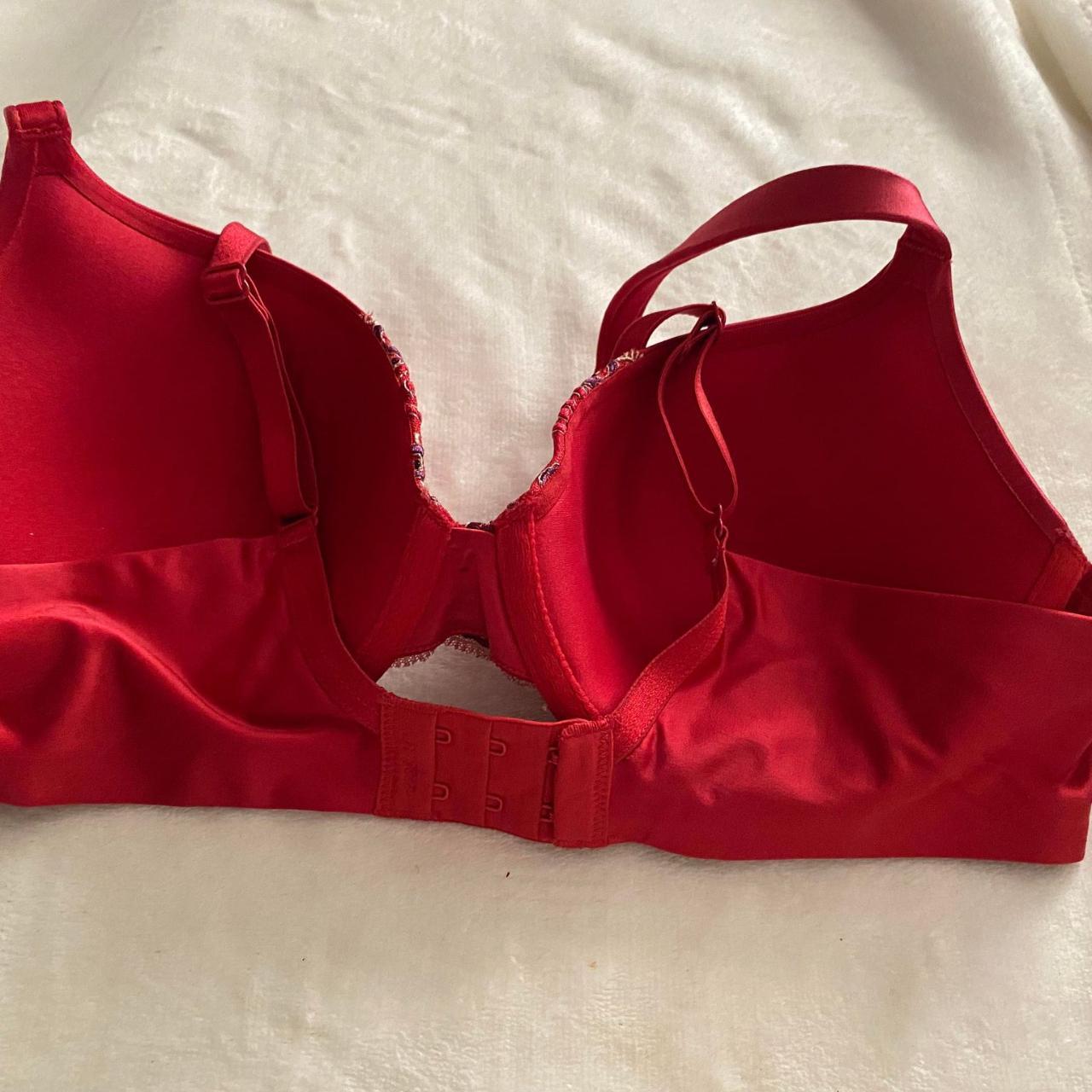 EUC Soma Red Bra with Rhinestones Size 36B - Depop