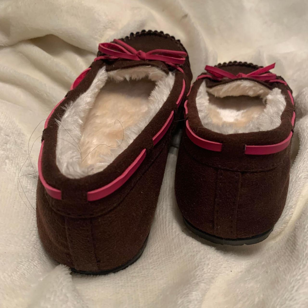 NWOT Air Walk Brown Suede Furry Slippers Size 6 - Depop