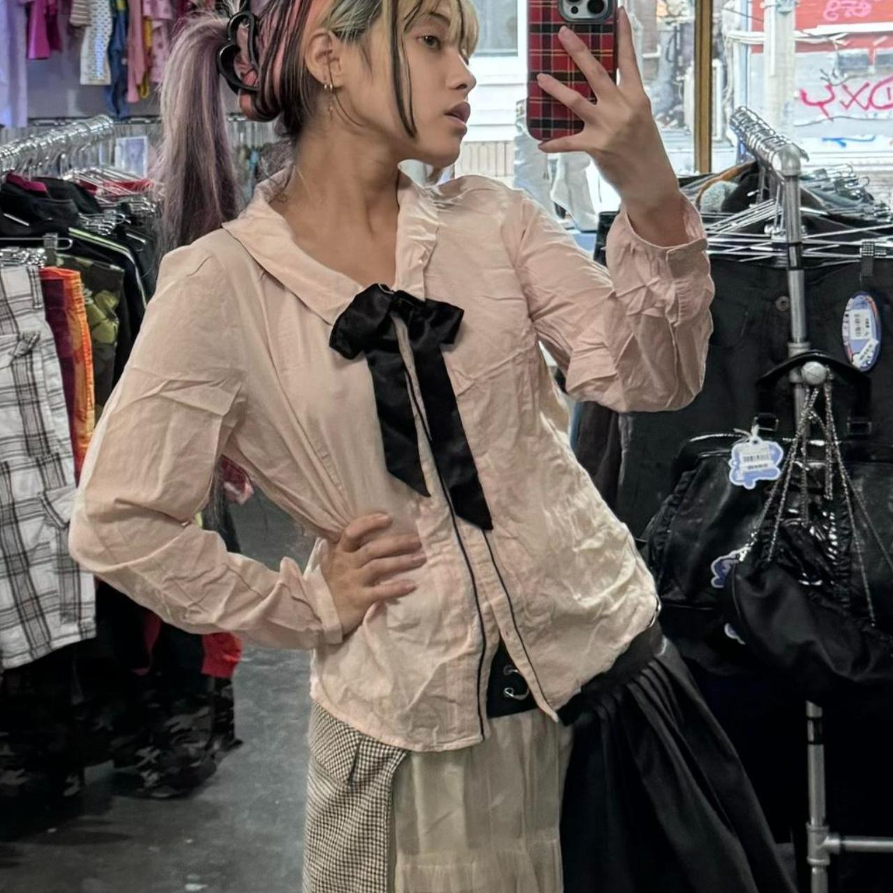 ☾⋆｡𖦹 ° peachy blouse with black bow ☾⋆｡𖦹 ° ... - Depop