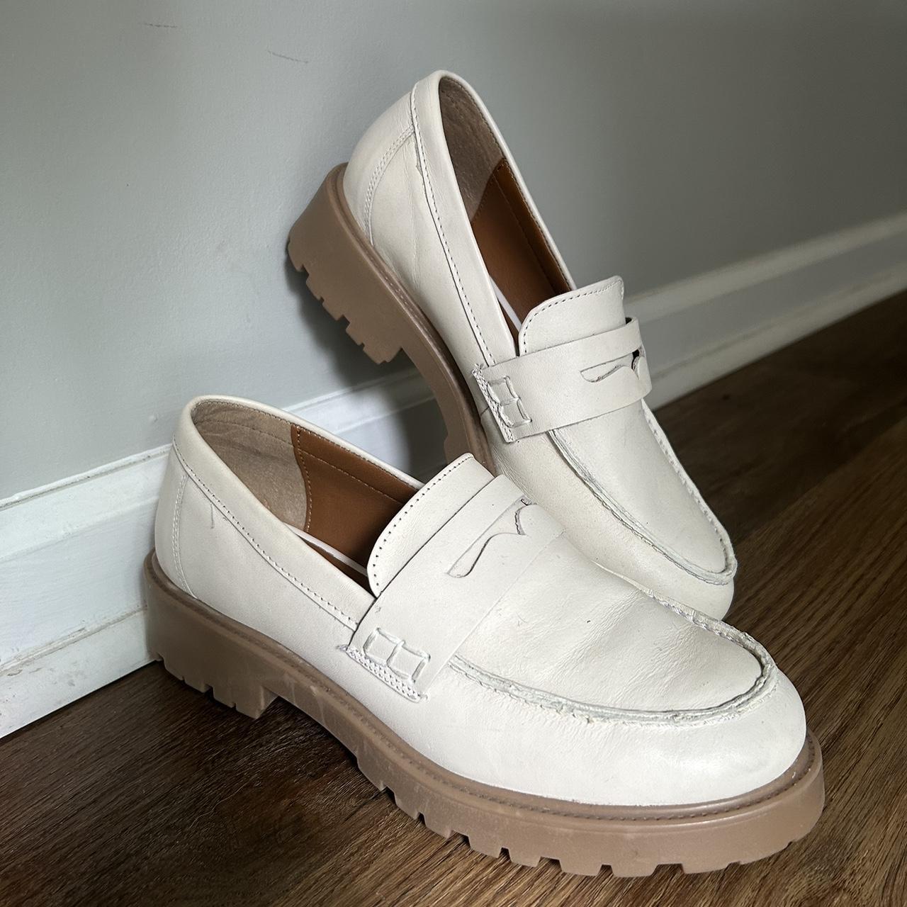 Aqua Women's Cream Loafers | Depop