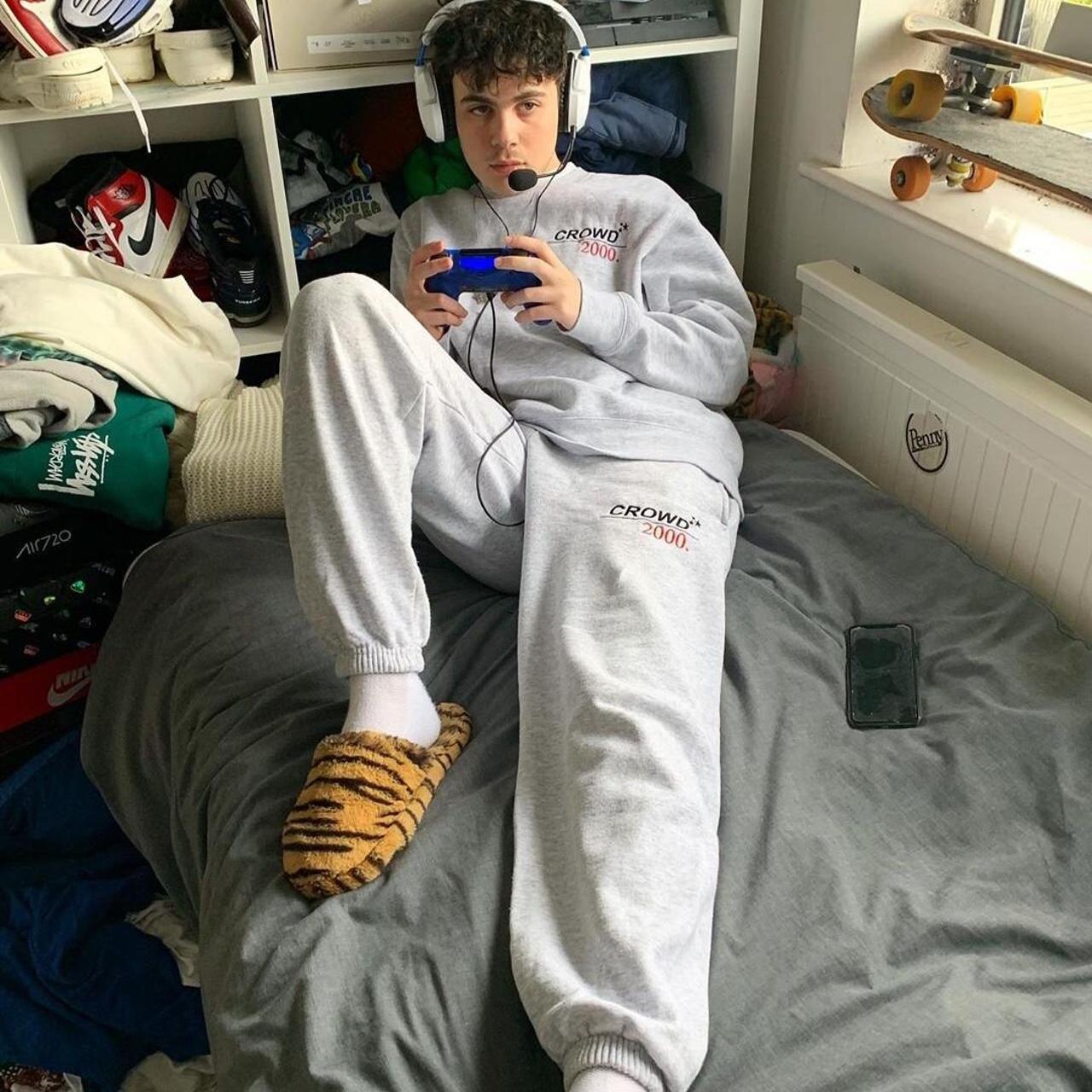 CROWD 2000 Size men’s Small NIKO B Special 🔌 Rare... - Depop