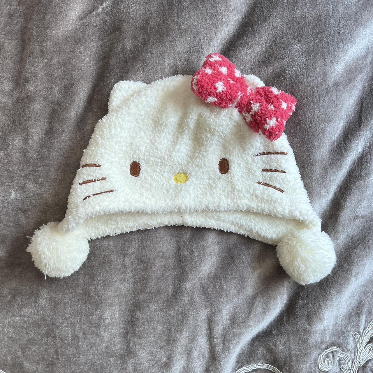 Hello Kitty hat