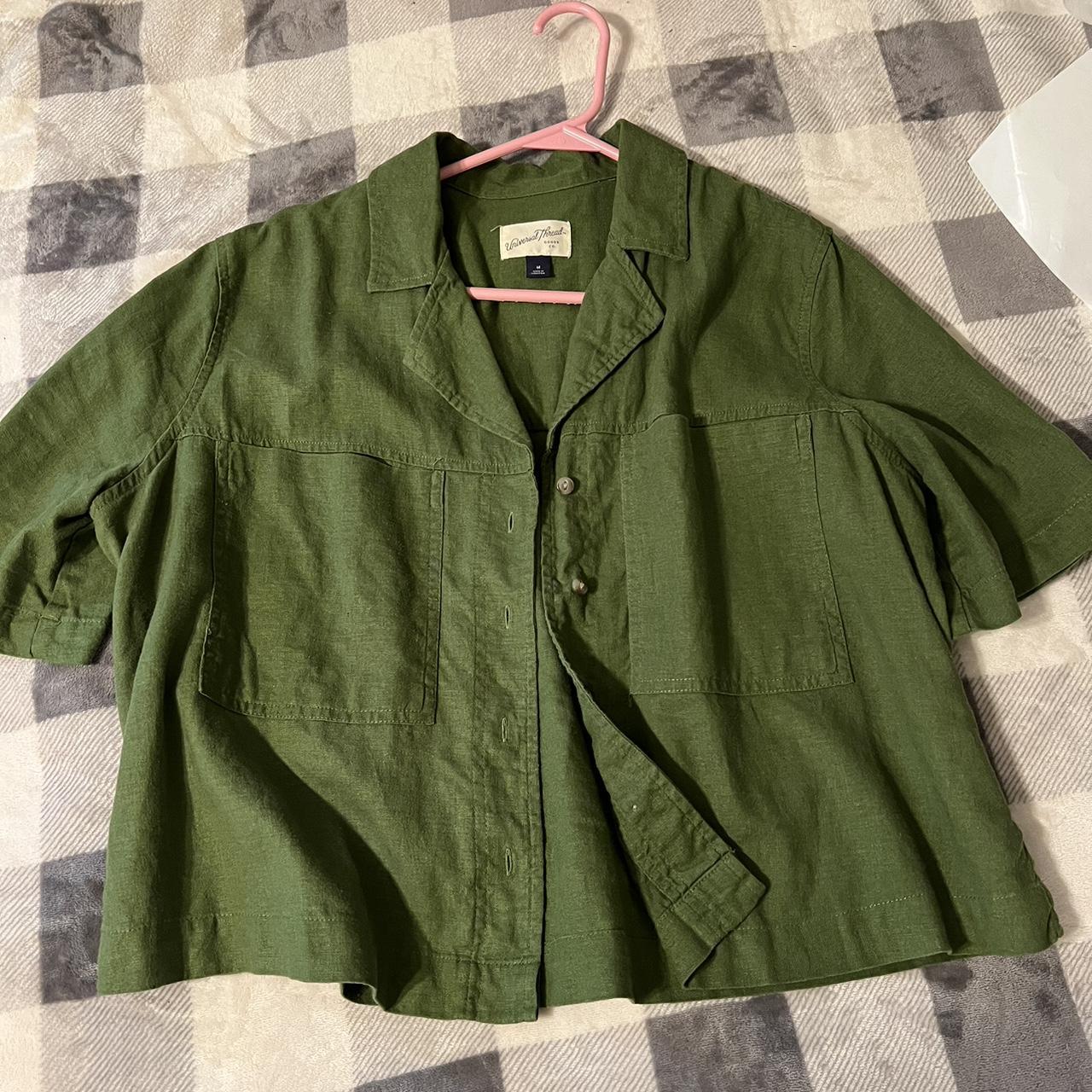 Universal thread Linen Green Top Size M Never... - Depop