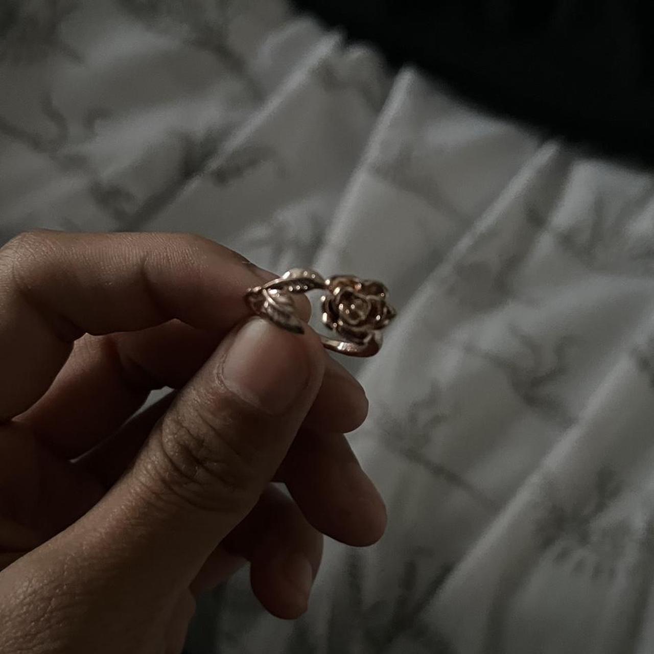 rose gold size 6 rose ring - Depop