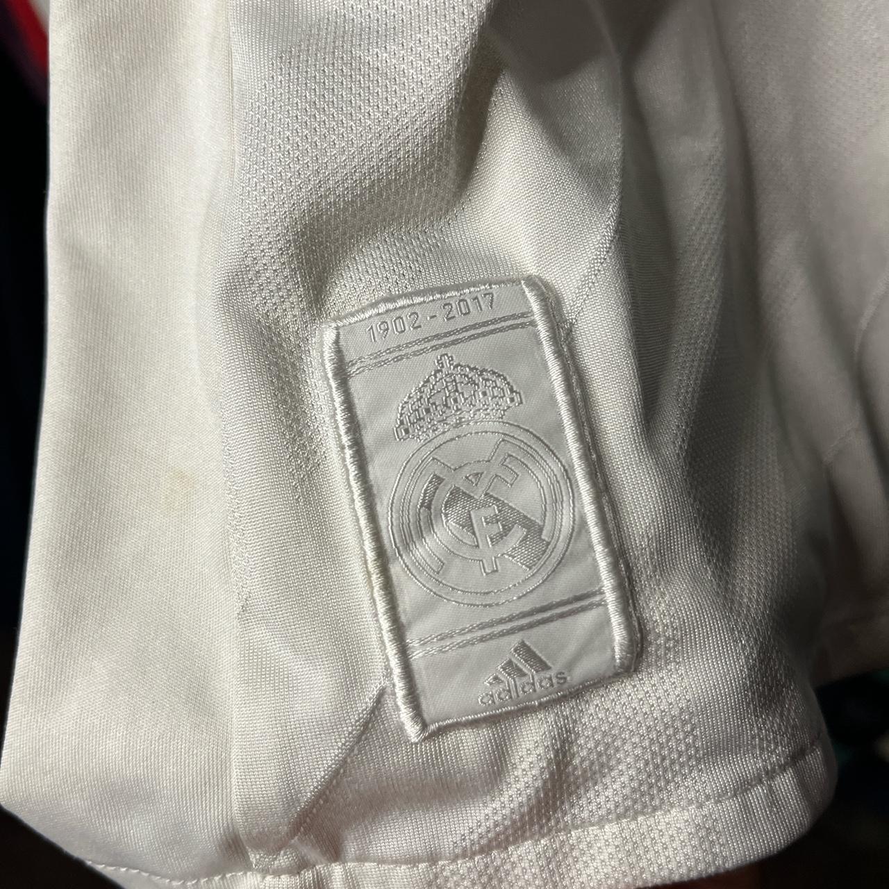 17’ Adidas Real Madrid Jersey. Beautiful jersey... - Depop