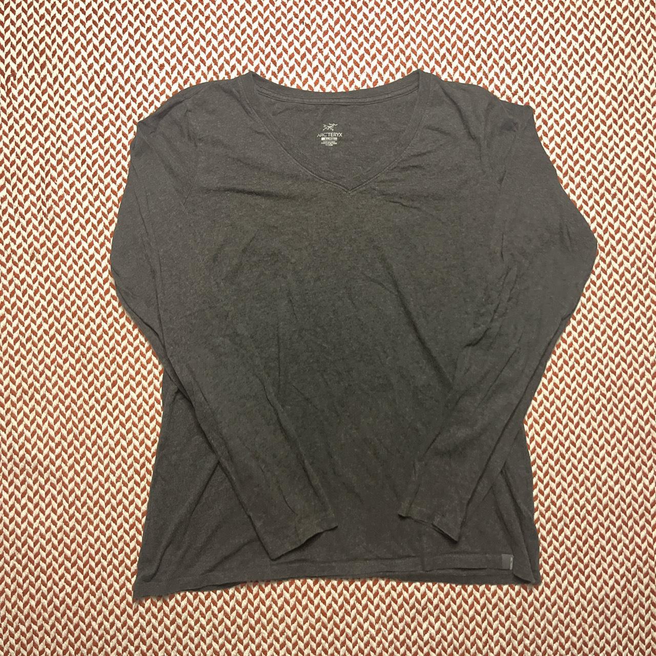 Arc’teryx W long sleeve. Great back graphic. Tag XL... - Depop