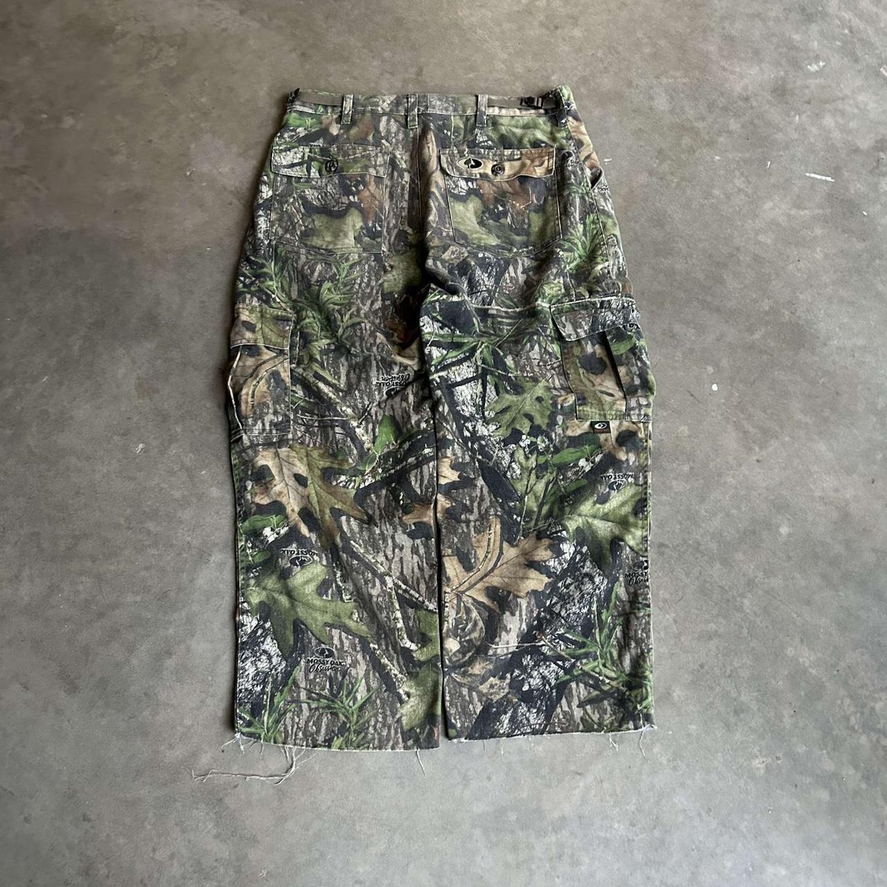 Realtree Camo Pants 34 x 28 - Depop
