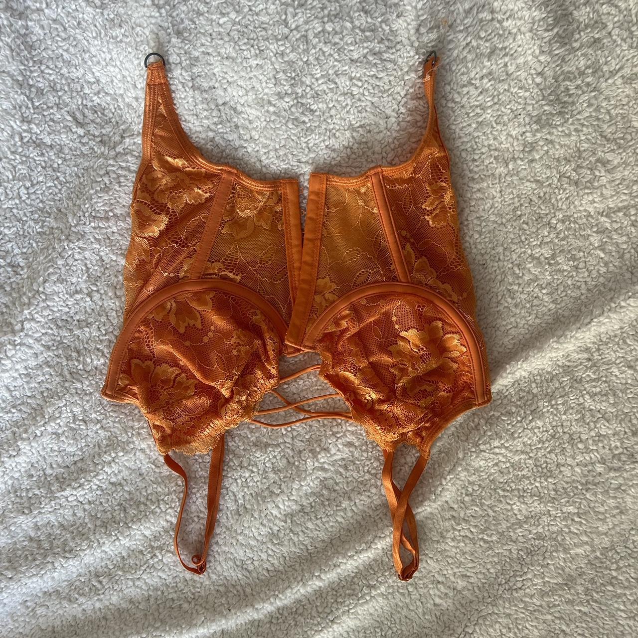 Glassons orange lace corset 🧡 Worn a couple of... | Depop