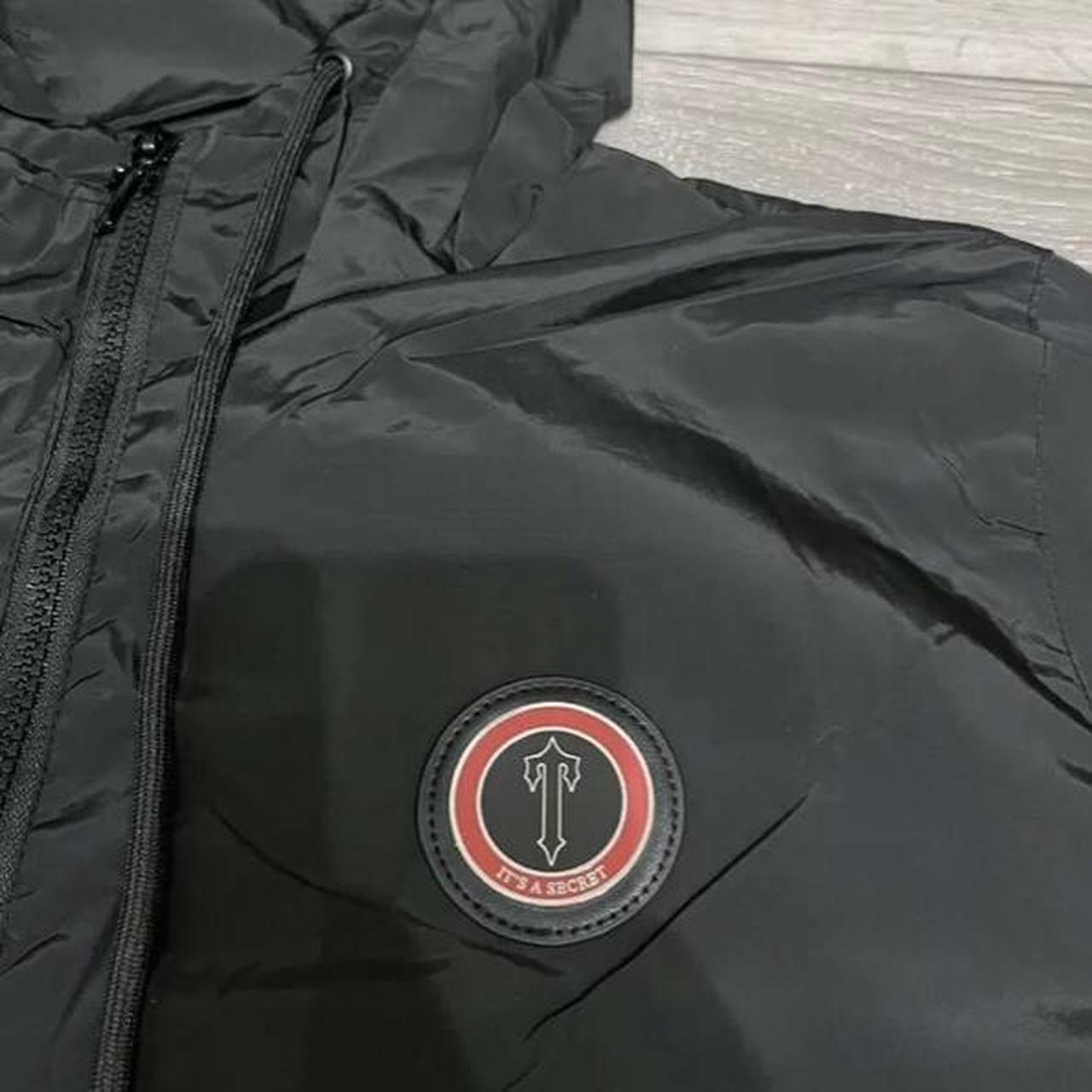 Trapstar black and red windbreaker - Depop