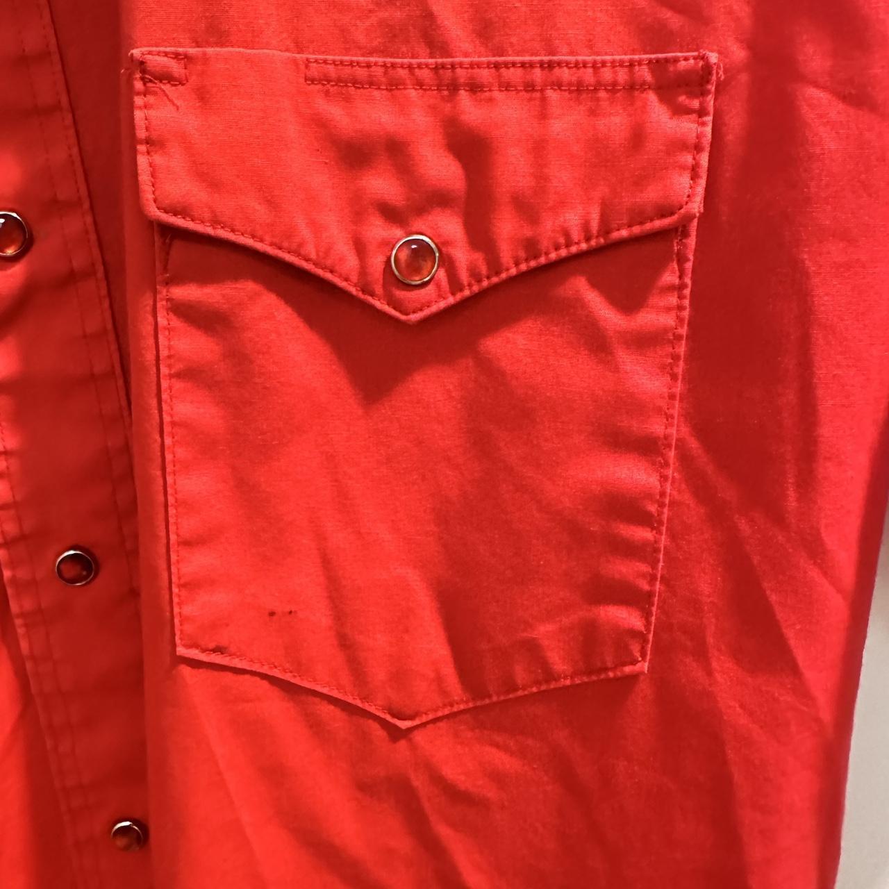 Red Wrangler Short Sleeve Button-Up. Even though it... - Depop